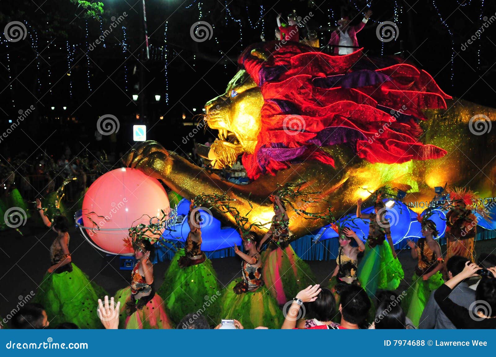 Singapore Lion Float editorial stock photo. Image of mane - 7974688