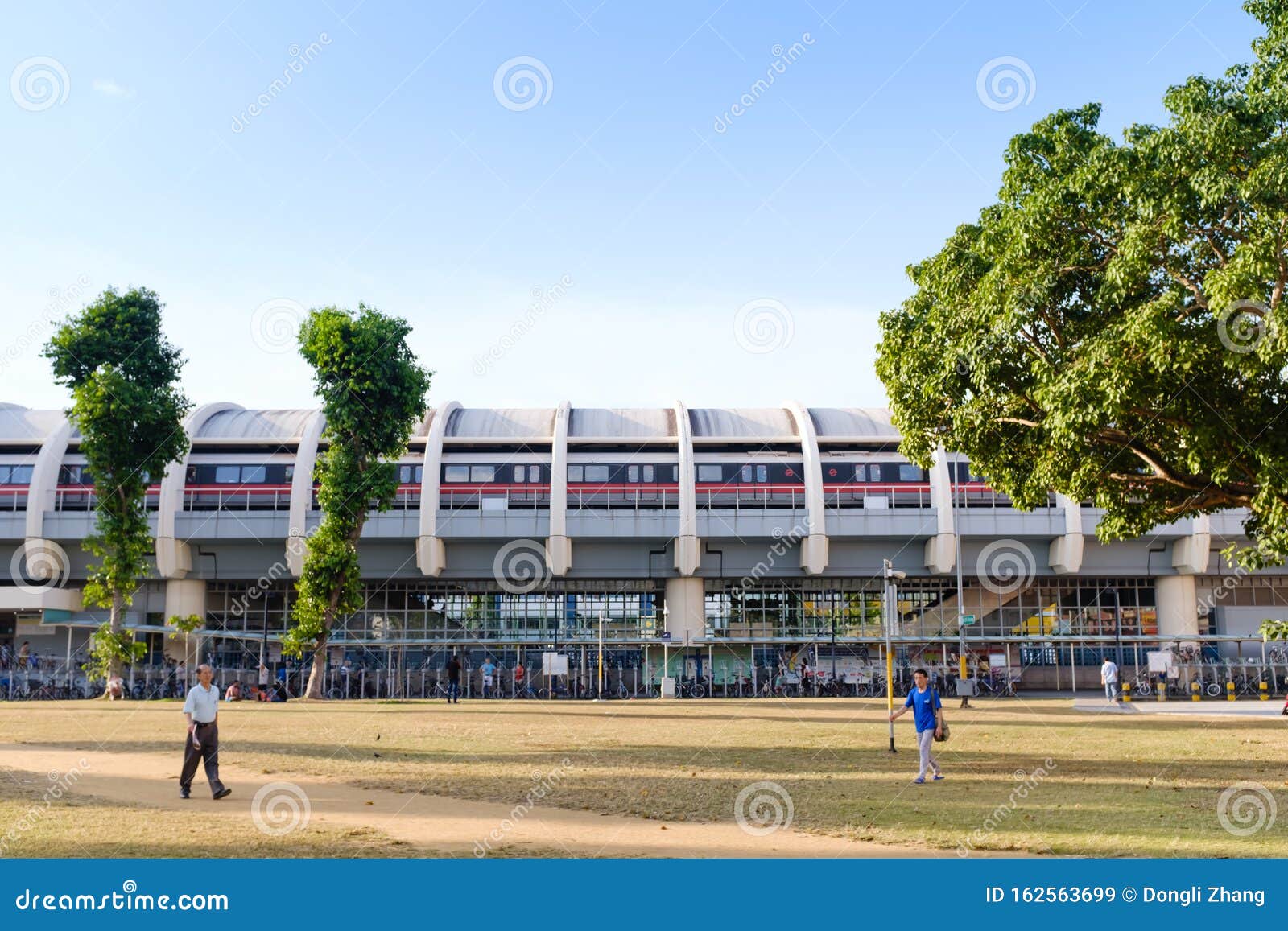 Singapore-24 MAR 2018: Singapore Aljunied MRT Station Building Front ...