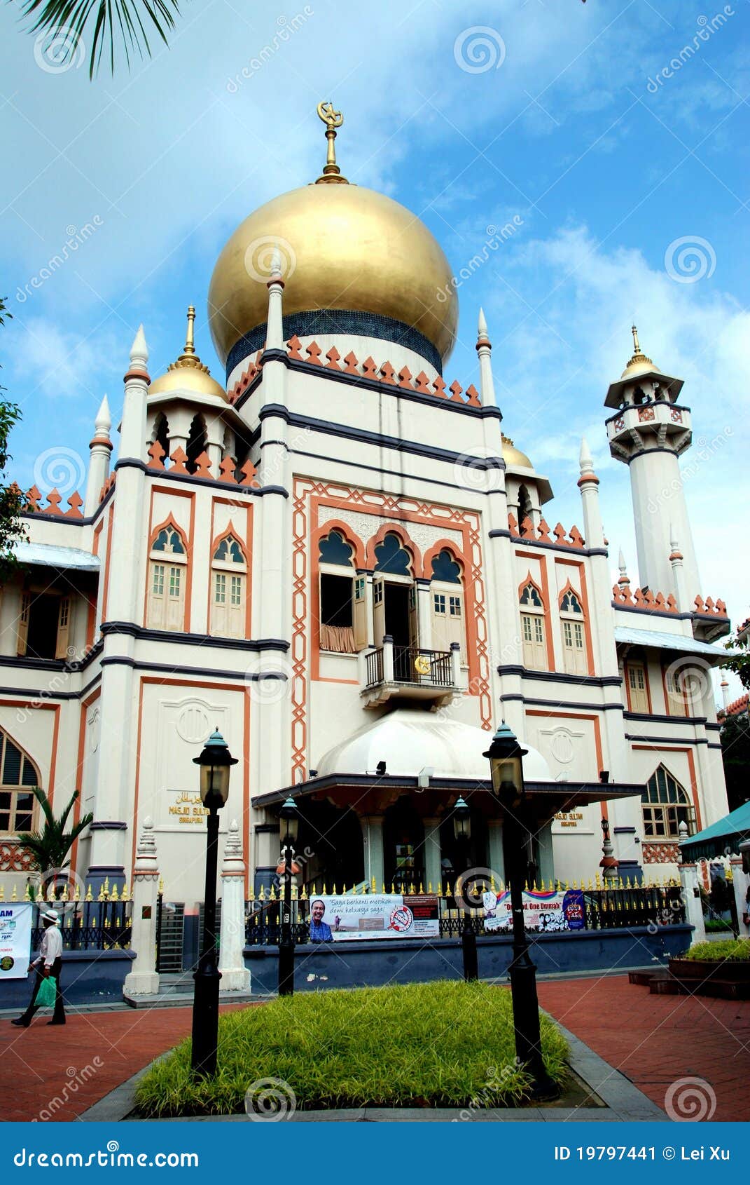 Singapore: Masjid Sultan Singapura Mosque Editorial Photo - Image of ...