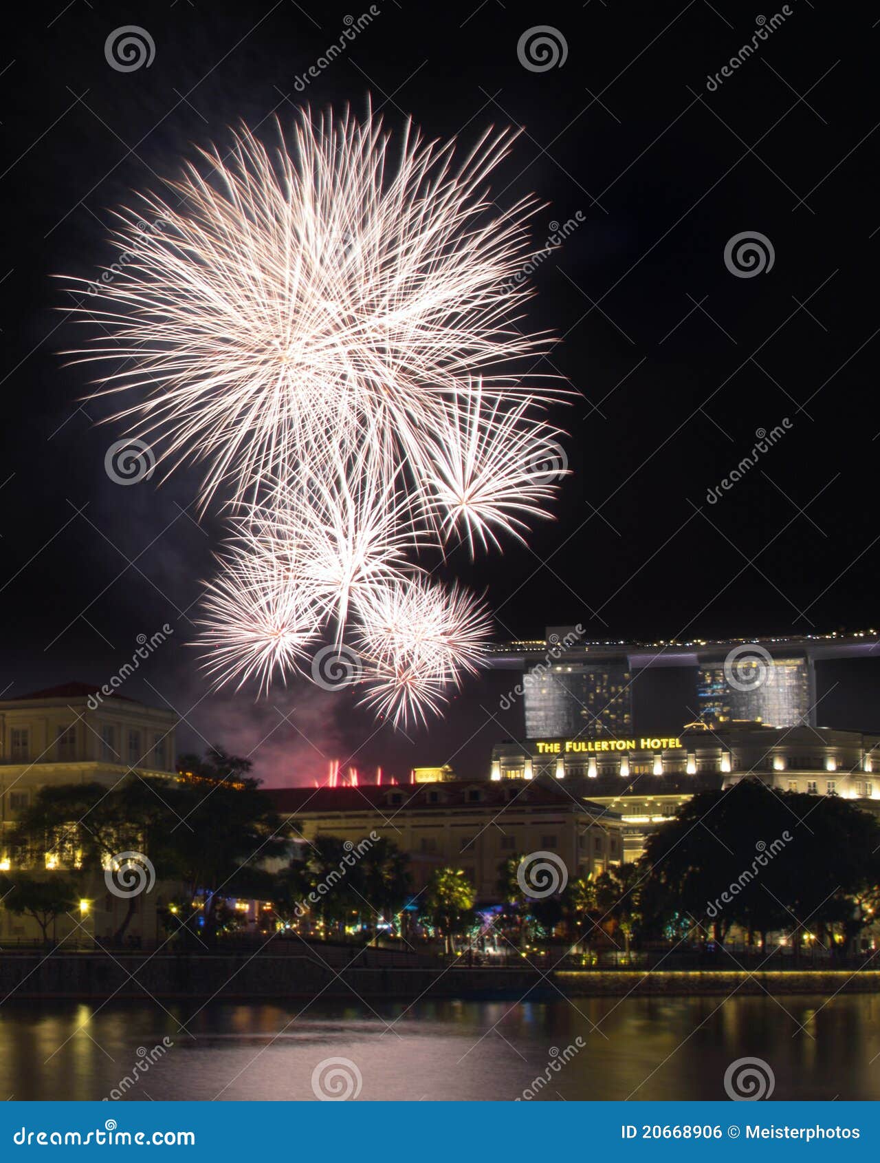 Singapore National Day Fireworks Over Fullerton Editorial Photo - Image ...
