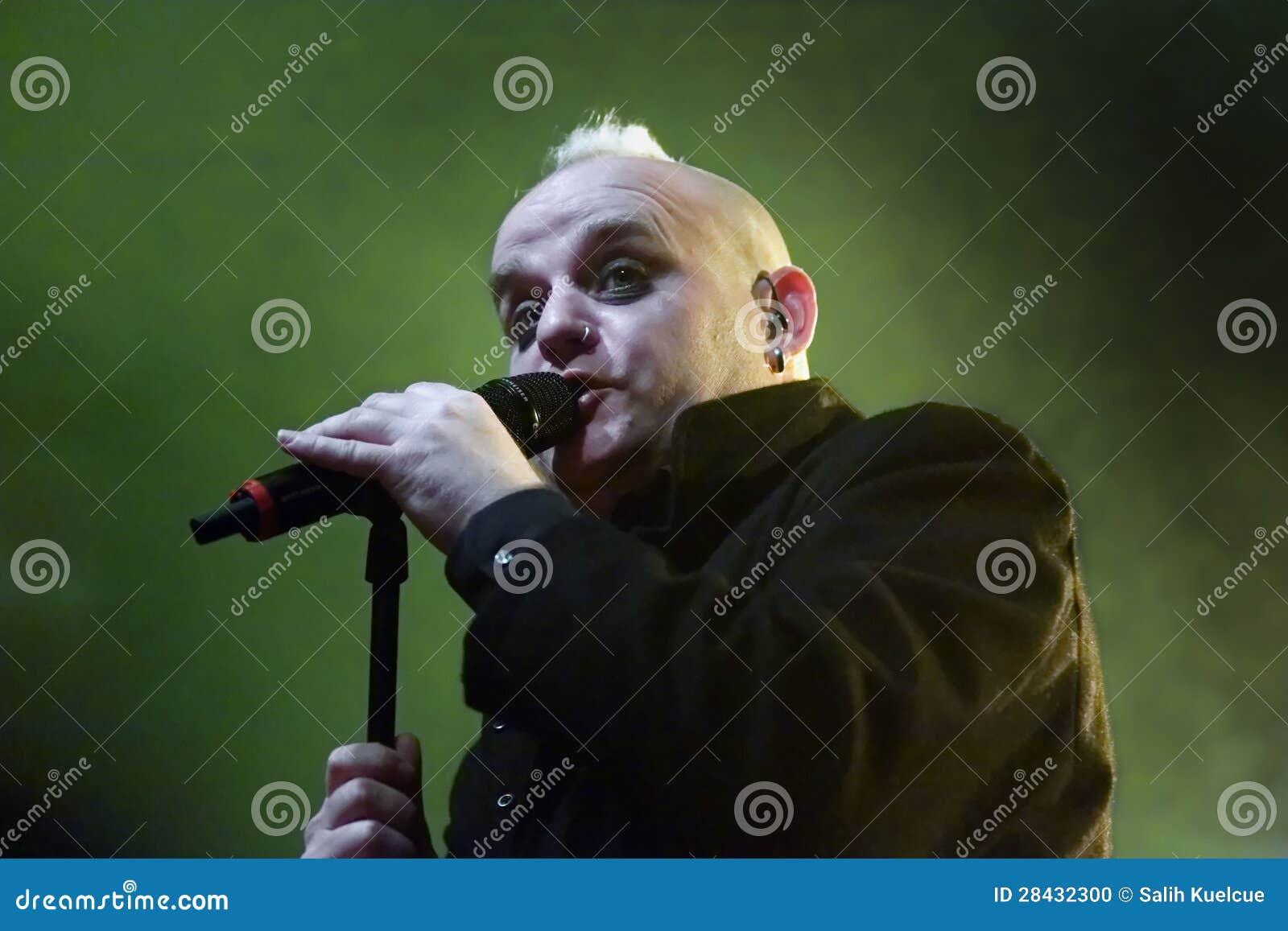 Singer Martin Engler editorial image. Image of music - 28432300