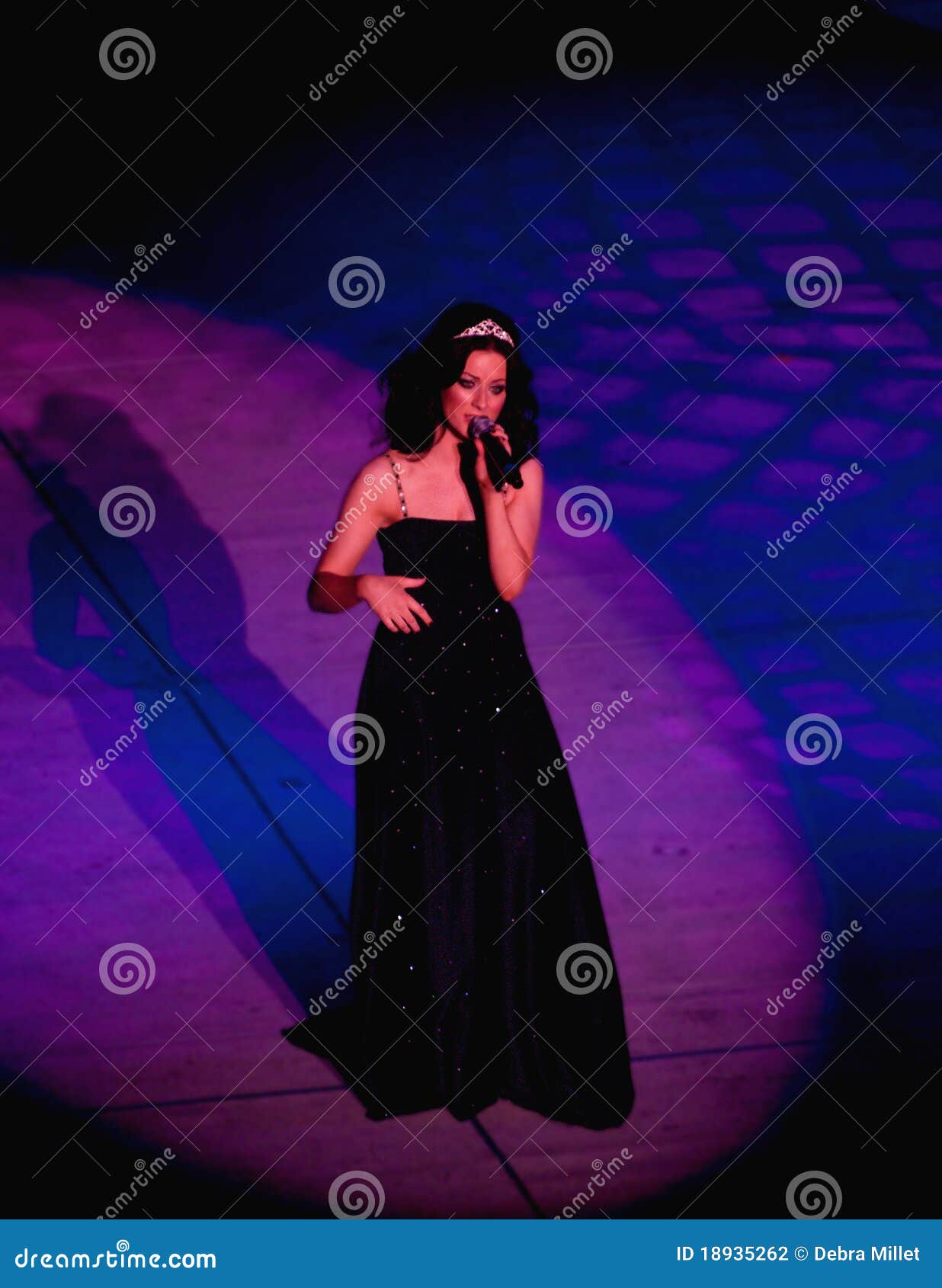 Singer mary-anne roddy editorial photography. Image of irish - 18935262