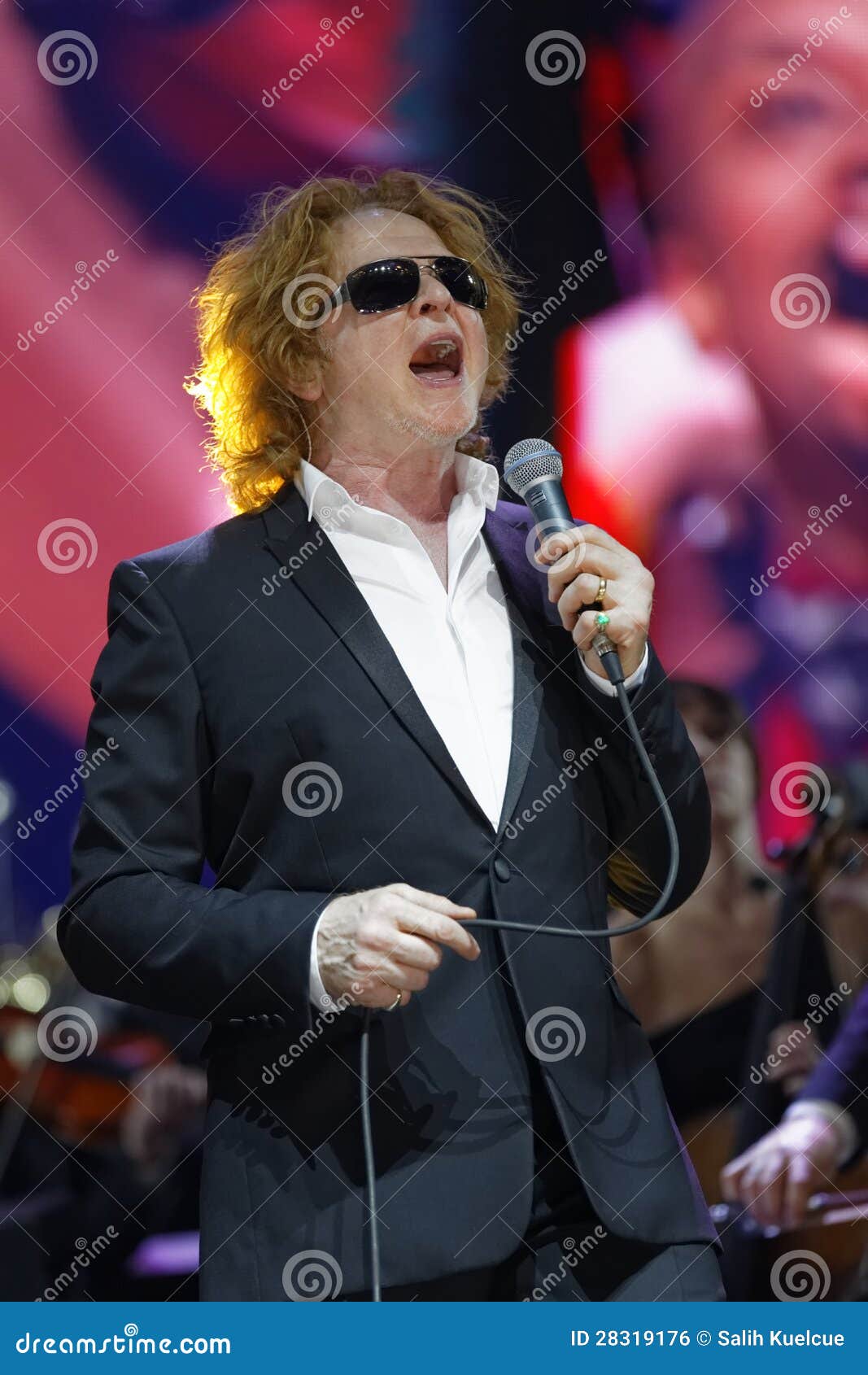 Singer - Hucknall editorial photo. Image of concert, hall - 28319176