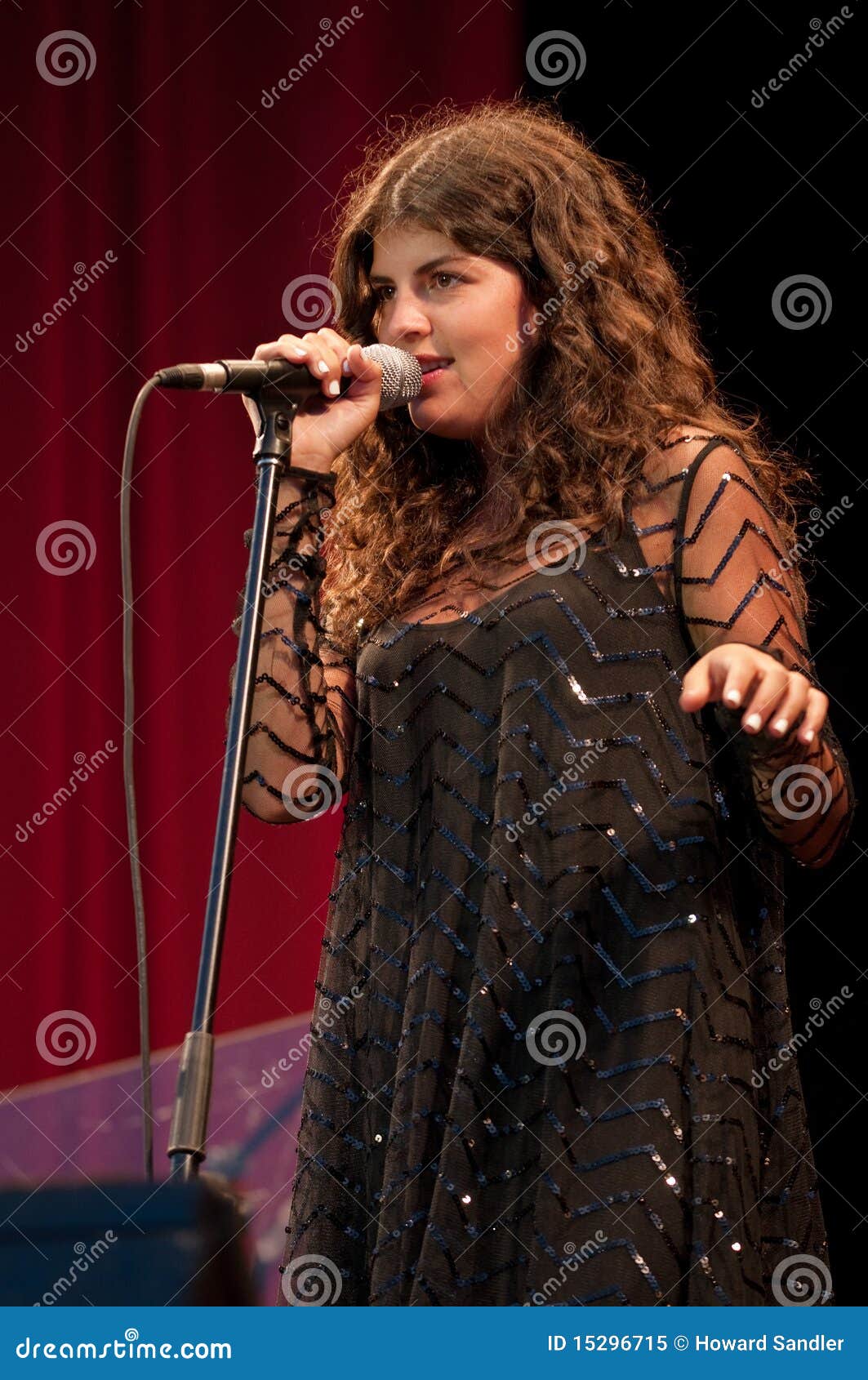 Singer Nikki Yanofsky Performs in Ottawa Editorial Image - Image of ...