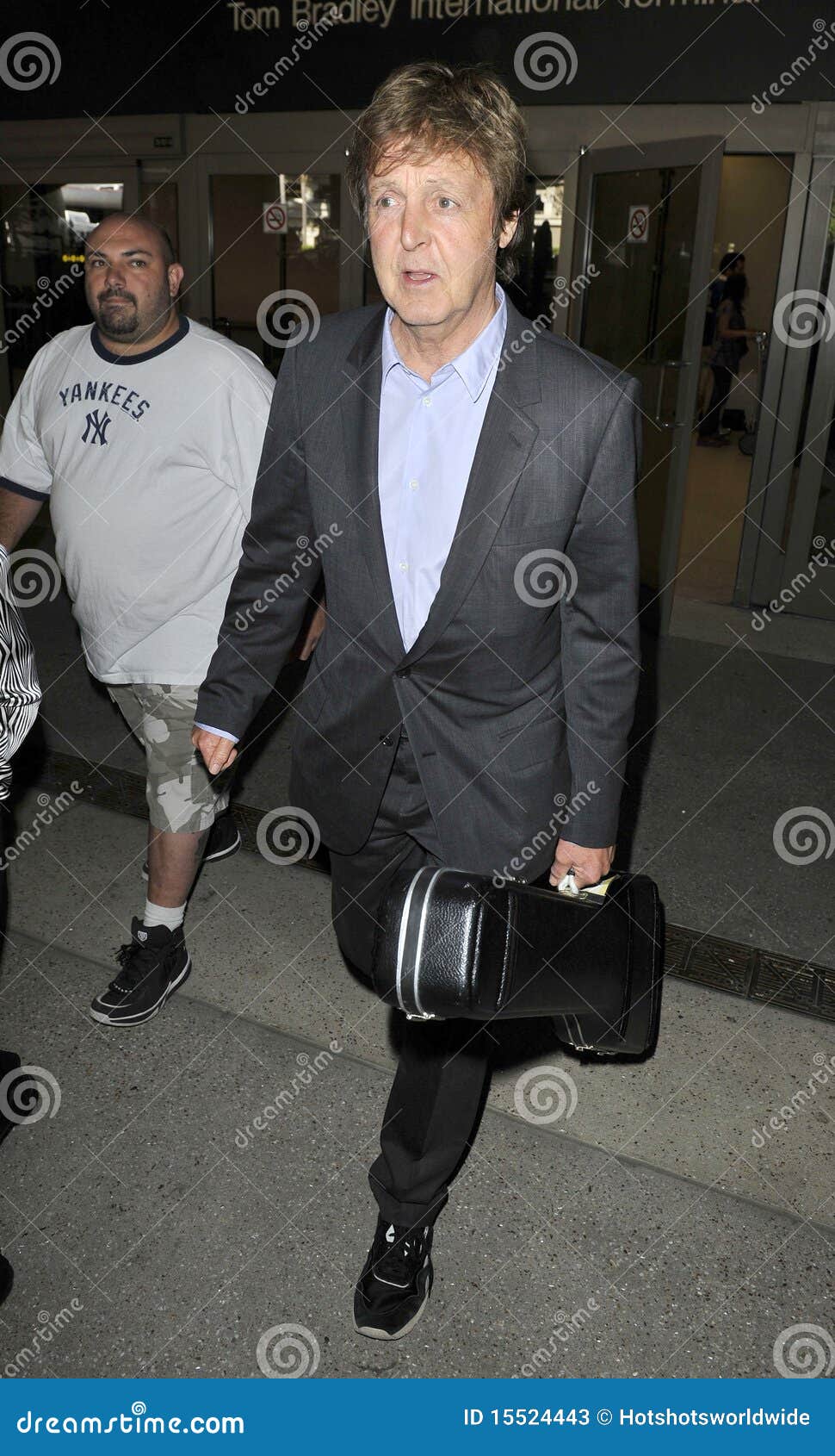 Singer Paul Macartney is Seen at LAX Editorial Stock Photo - Image of ...