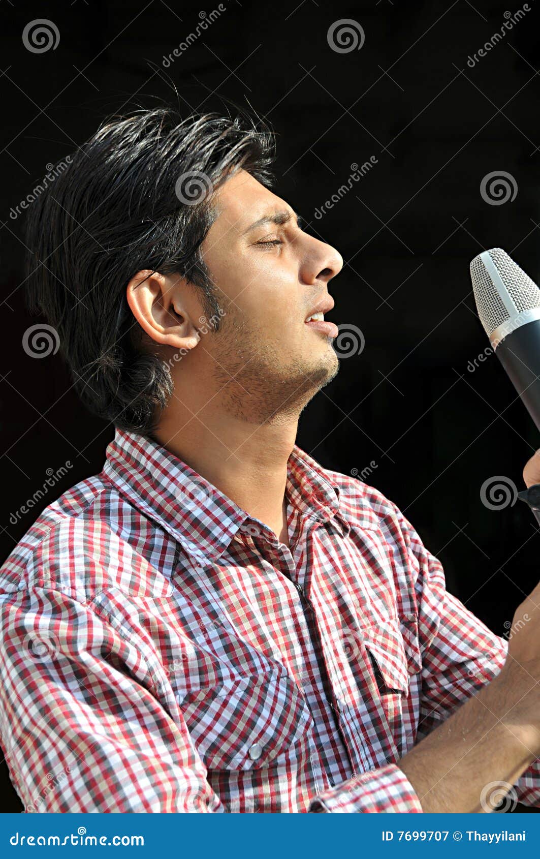 Singer performing stock image. Image of hair, concert - 7699707