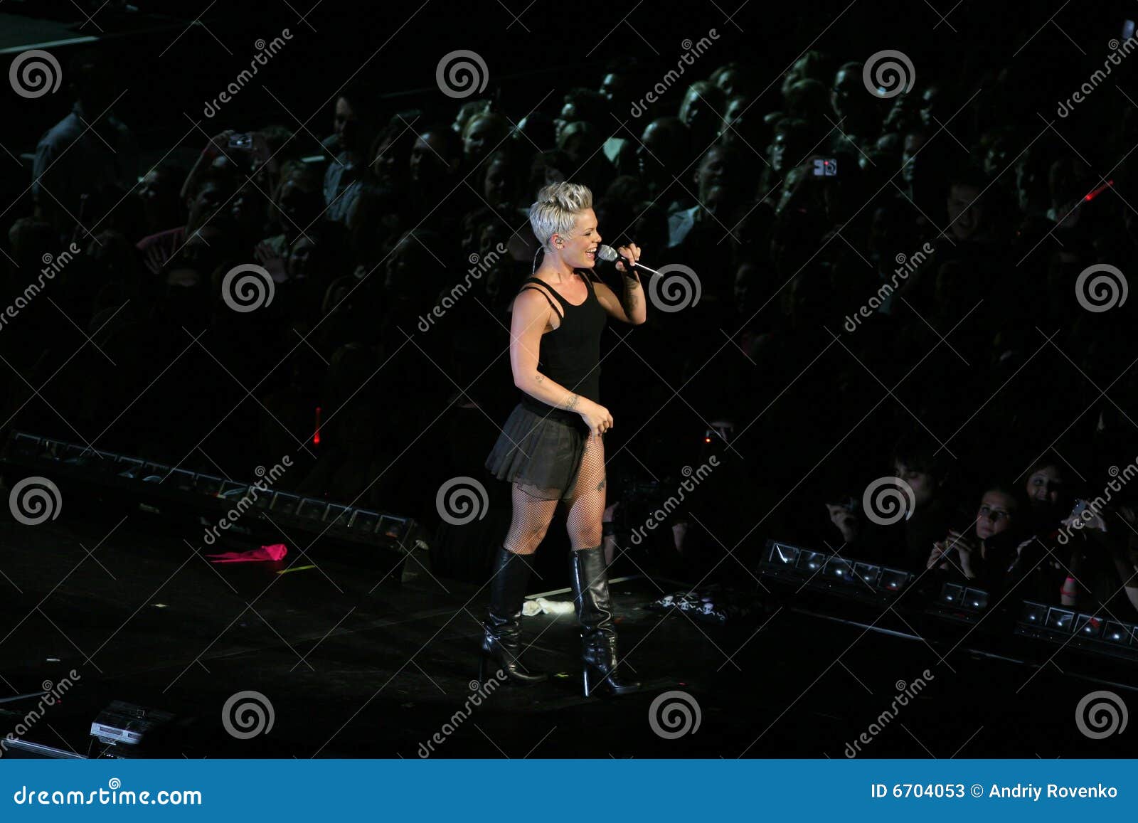 Singer Pink Performs Onstage Editorial Stock Photo - Image of adult ...