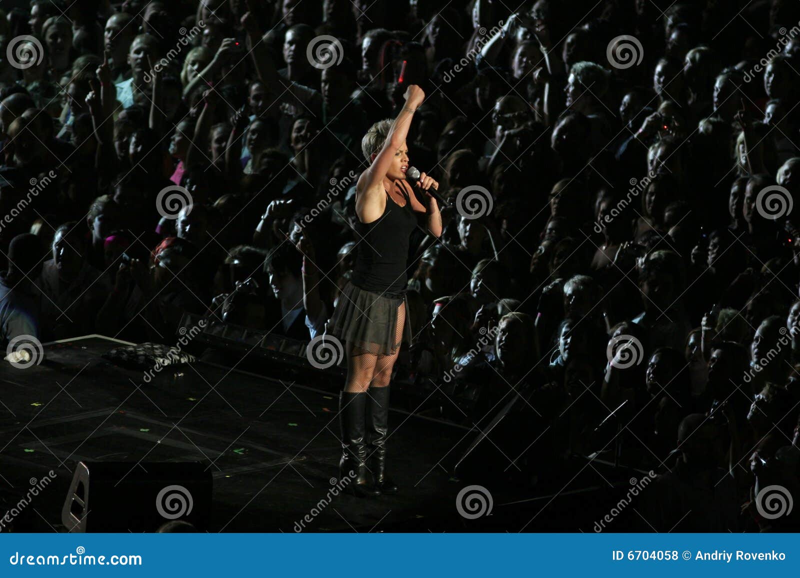 Singer Pink Performs Onstage Editorial Stock Photo - Image of pink ...