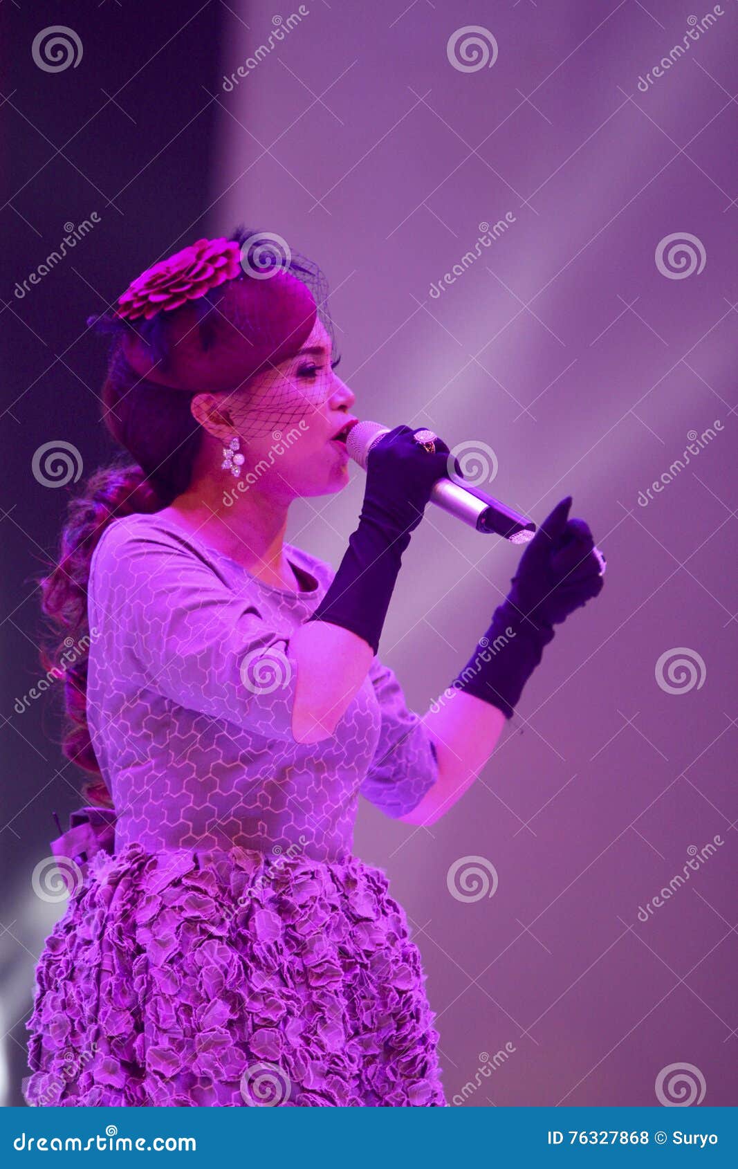 Singer editorial stock photo. Image of java, central - 76327868