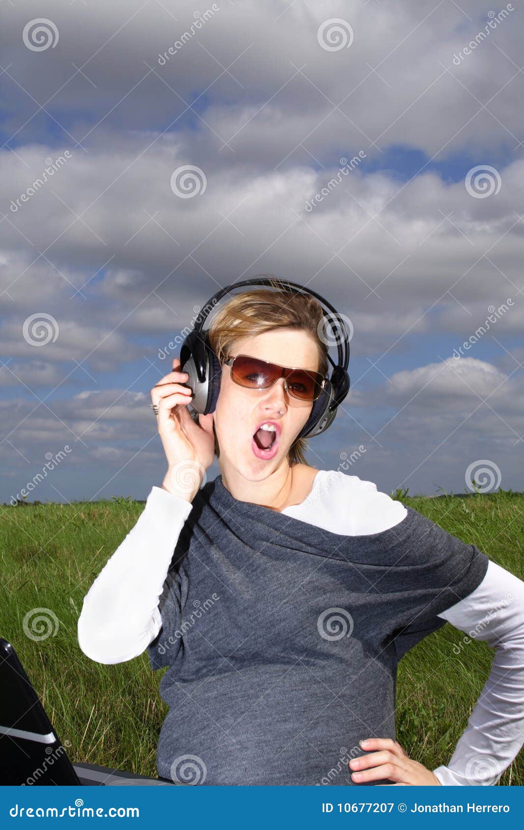 Singing outdoors stock image. Image of network, sunglasses - 10677207