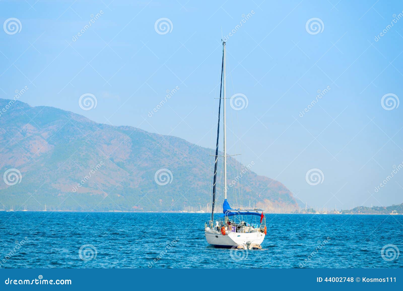 Single Boat with Deflated Sails Stock Photo - Image of ship, lake: 44002748