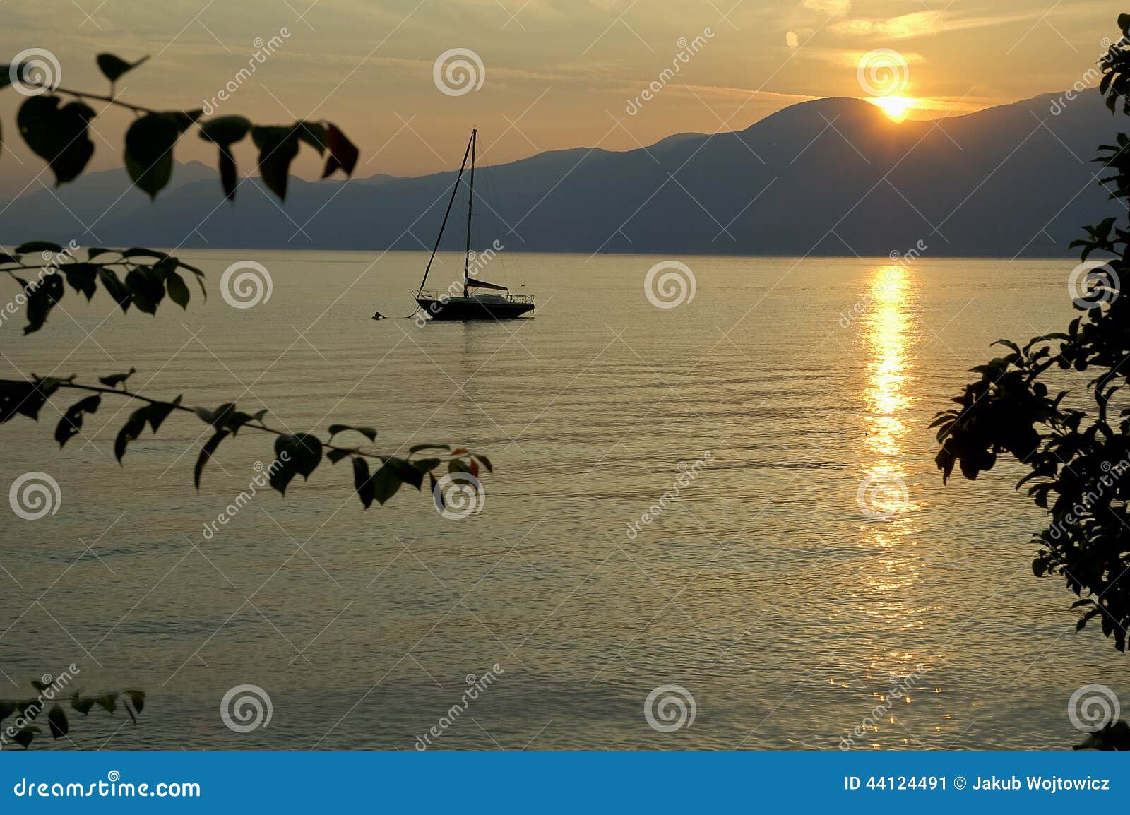 Single boat on the lake stock image. Image of reflection - 44124491