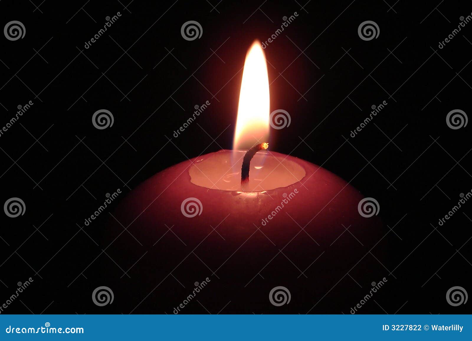 A Single candle stock photo. Image of bokeh, burning, darkness - 3227822