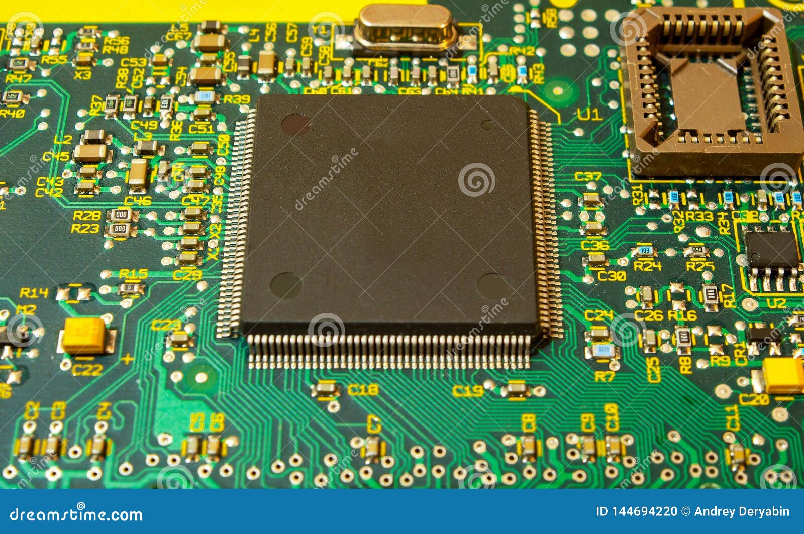 Single-chip Controller on Circuit Board. Stock Photo - Image of ...