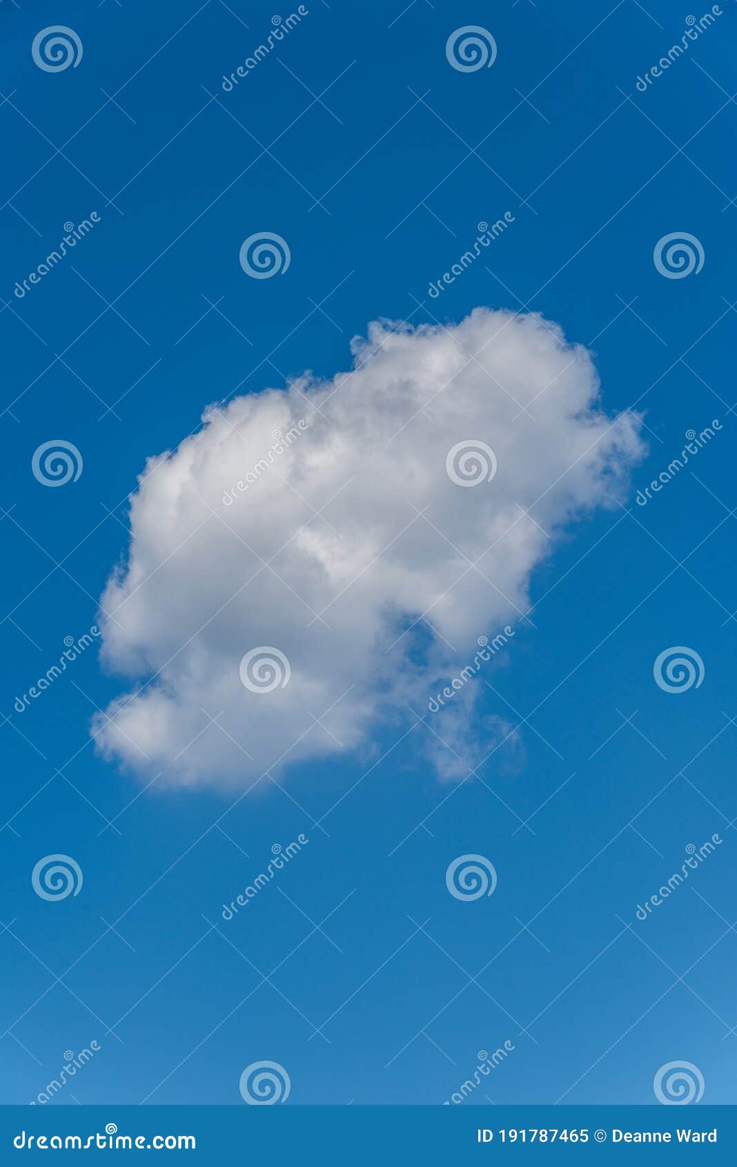 A Single Cloud in a Blue Sky Stock Image - Image of clear, flying ...