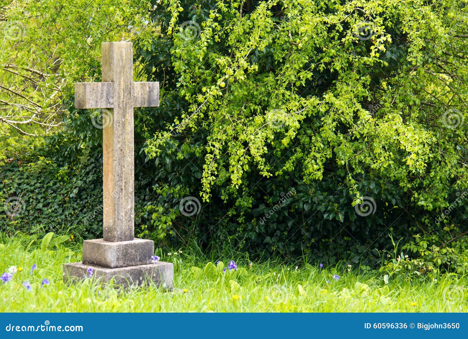 Single Cross Tombstone in Graveyard Stock Photo - Image of burial ...