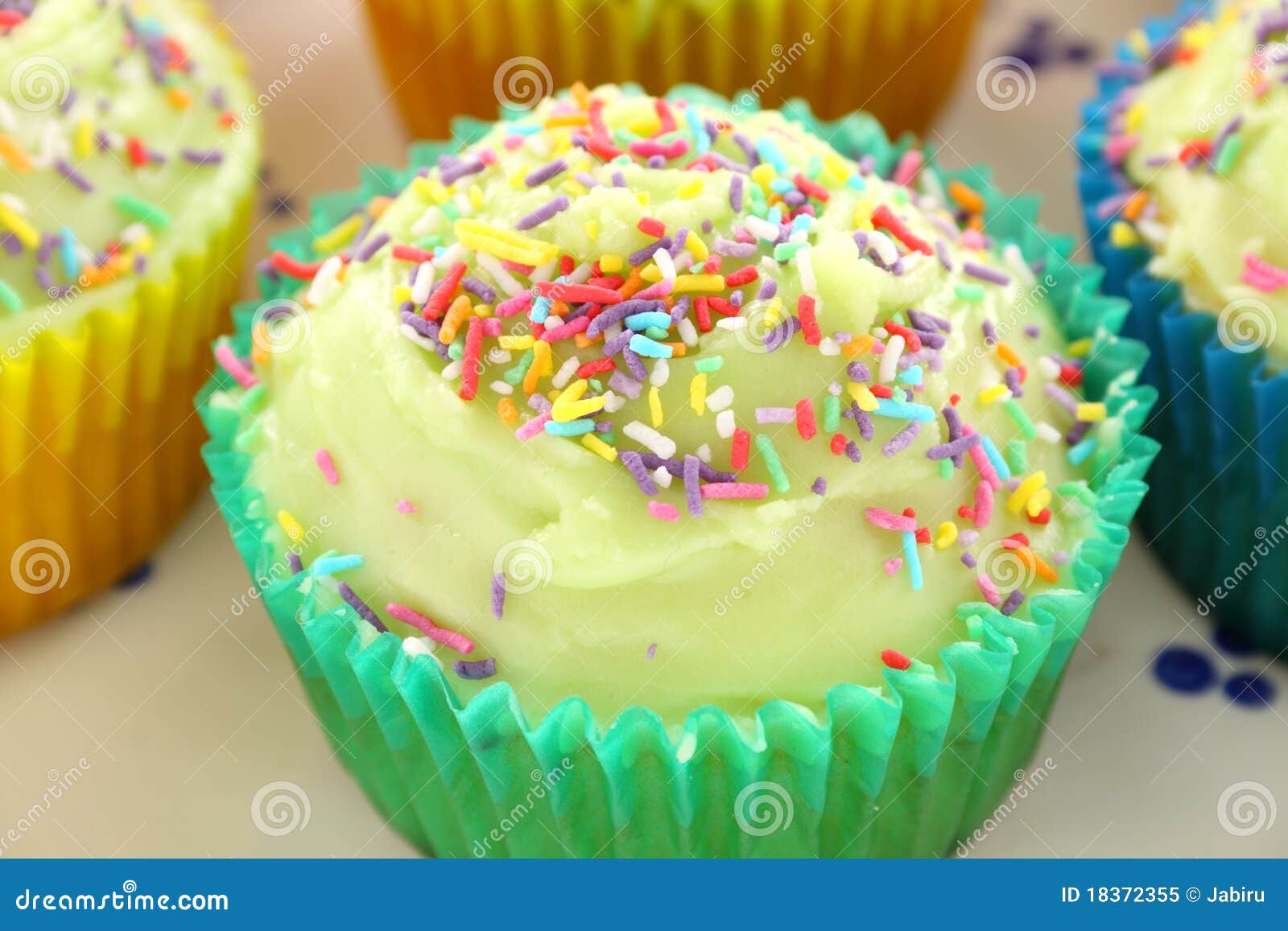 Single Cup Cake stock image. Image of plate, delightful - 18372355