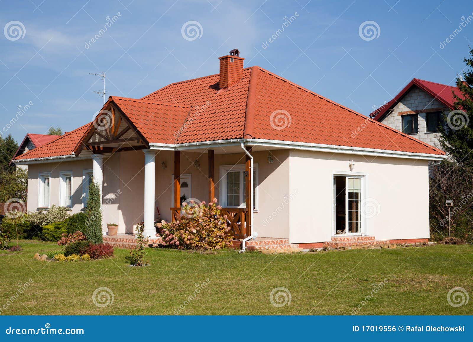 Single family small house stock photo. Image of mortgage - 17019556