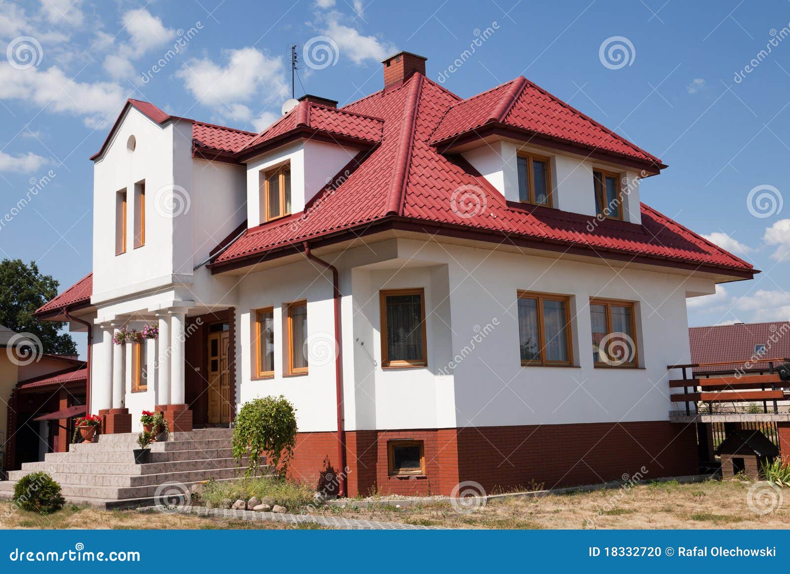 Single family white house stock photo. Image of property - 18332720