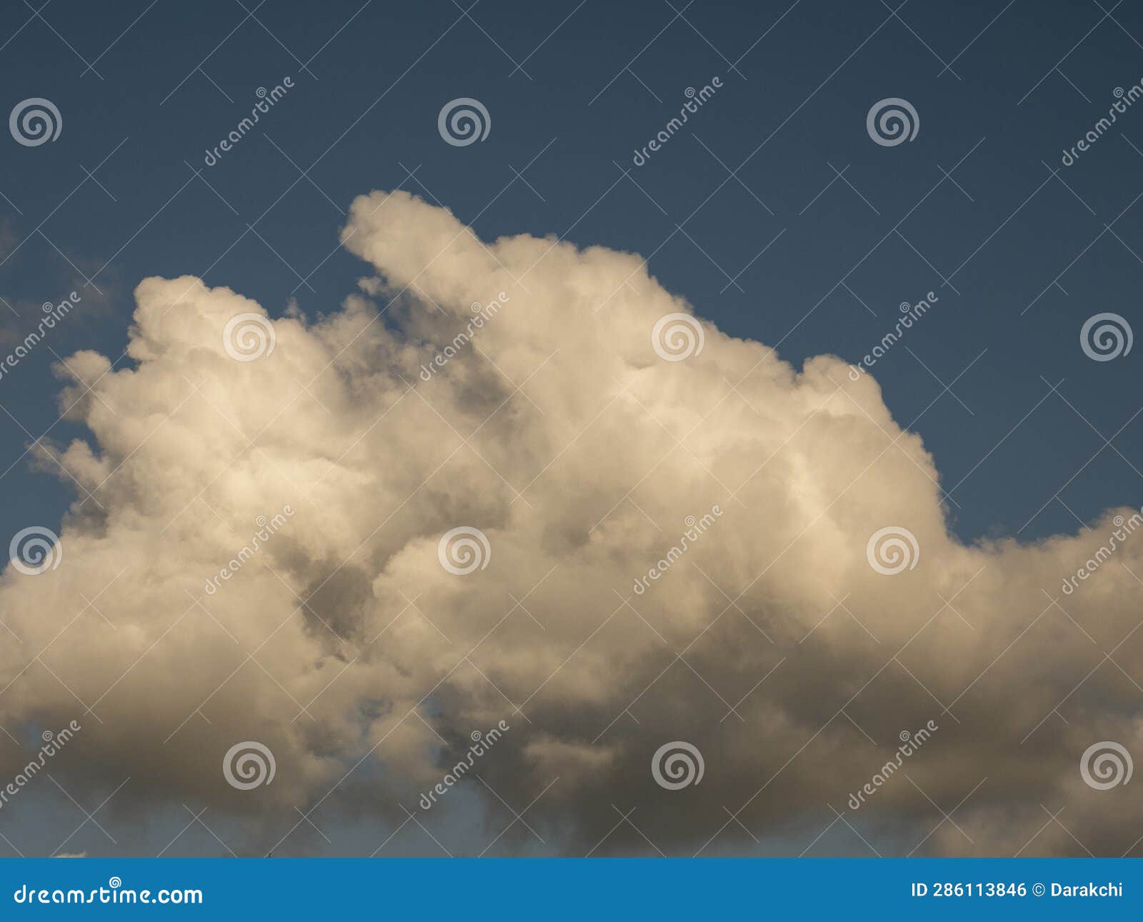 Single Fluffy Cloud Over Sunset Sky Background. Fluffy Cumulus Cloud ...