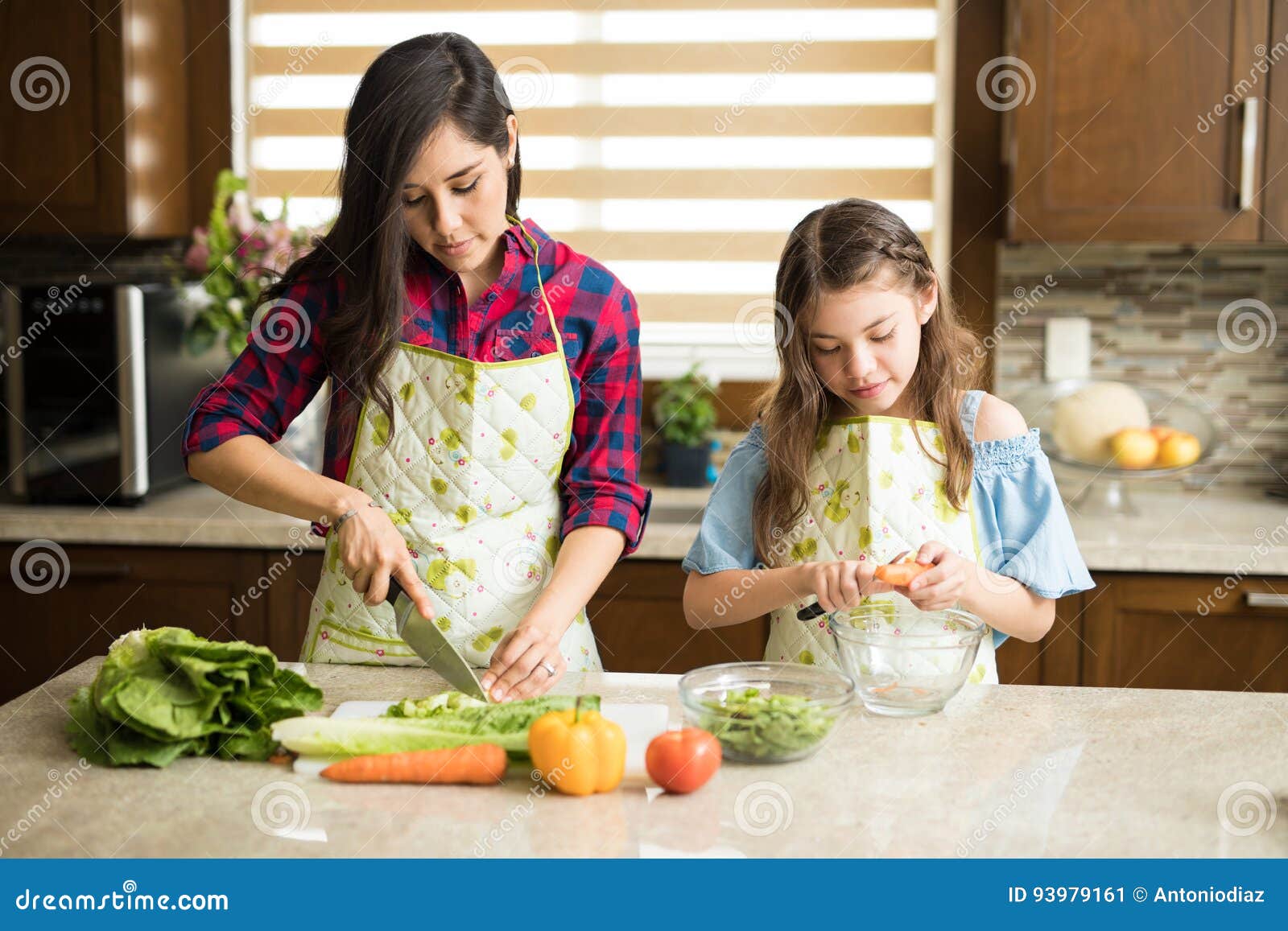 Single Mom And Daughter Cooking Stock Image Image Of Lifestyle Adult