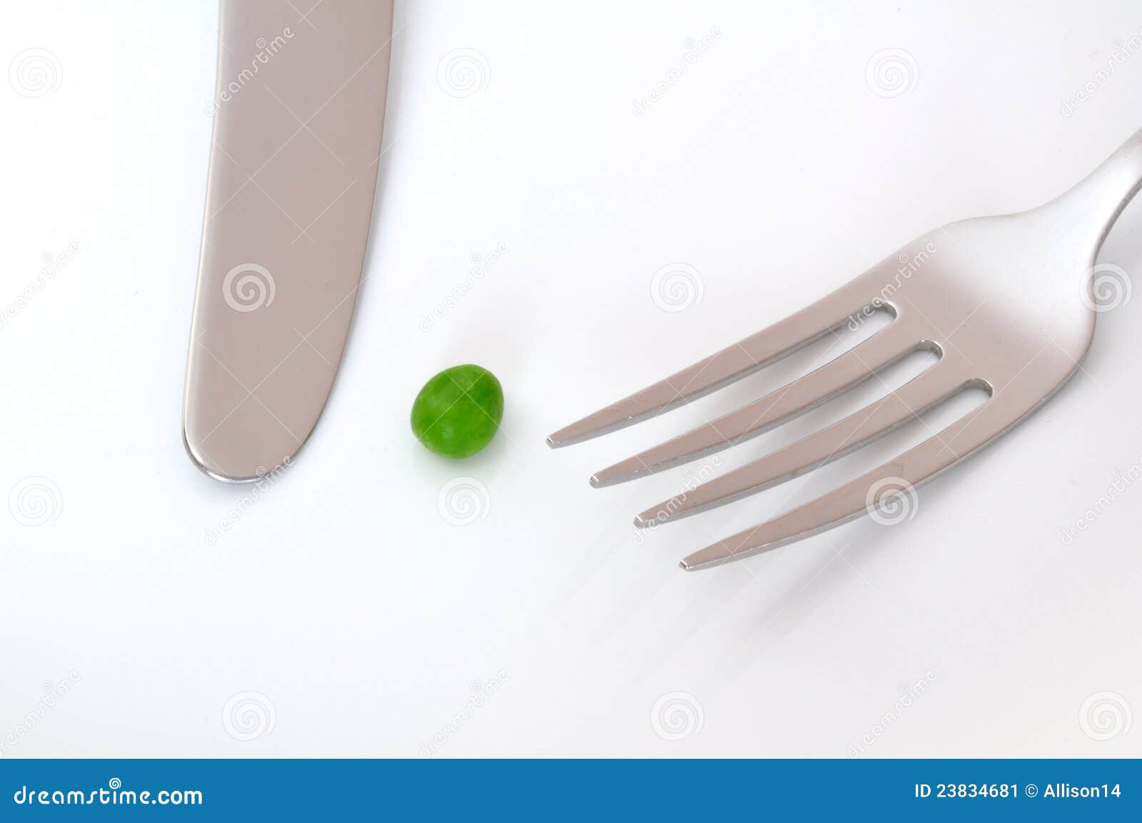 A Single Pea, a Knife, and a Fork Stock Image - Image of space, dieting ...