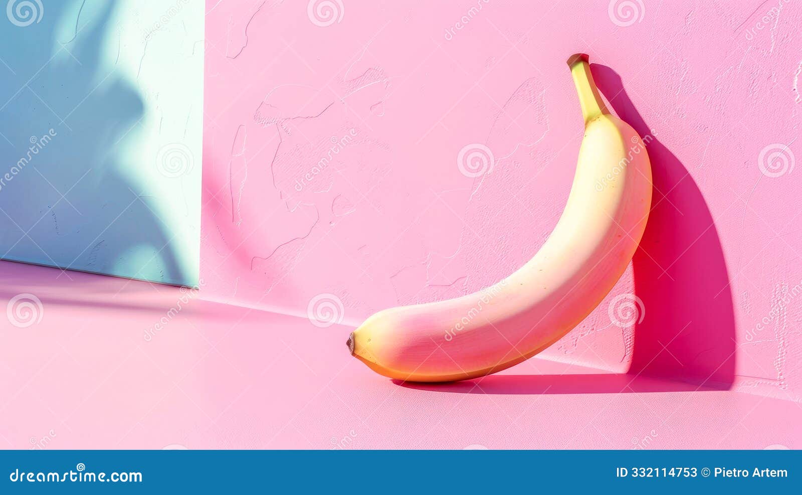 Single Pink Banana on Pink Background Stock Image - Image of horizontal ...