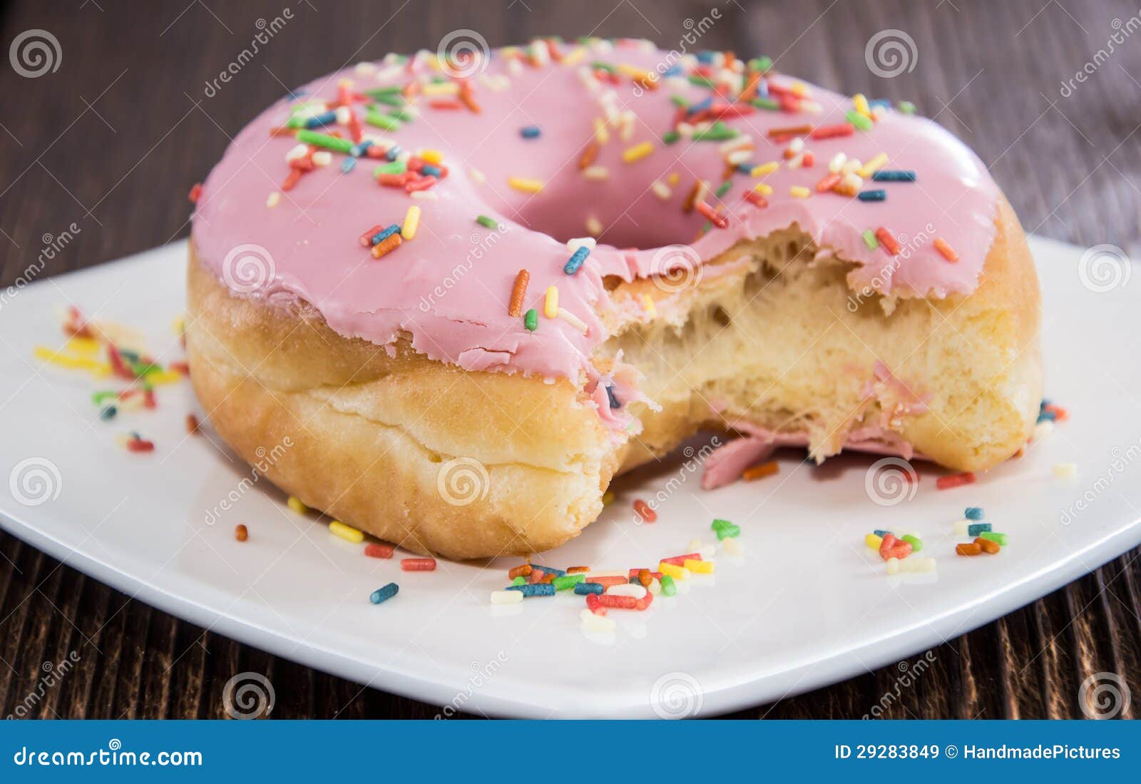 Single Pink Donut on a Plate Stock Image - Image of round, donuts: 29283849