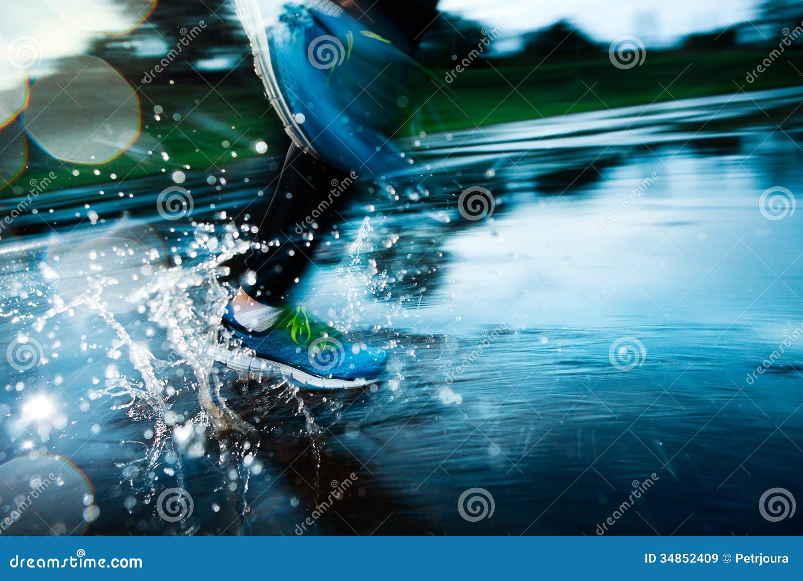 Single Runner Running in Rain Stock Image - Image of energy, training ...