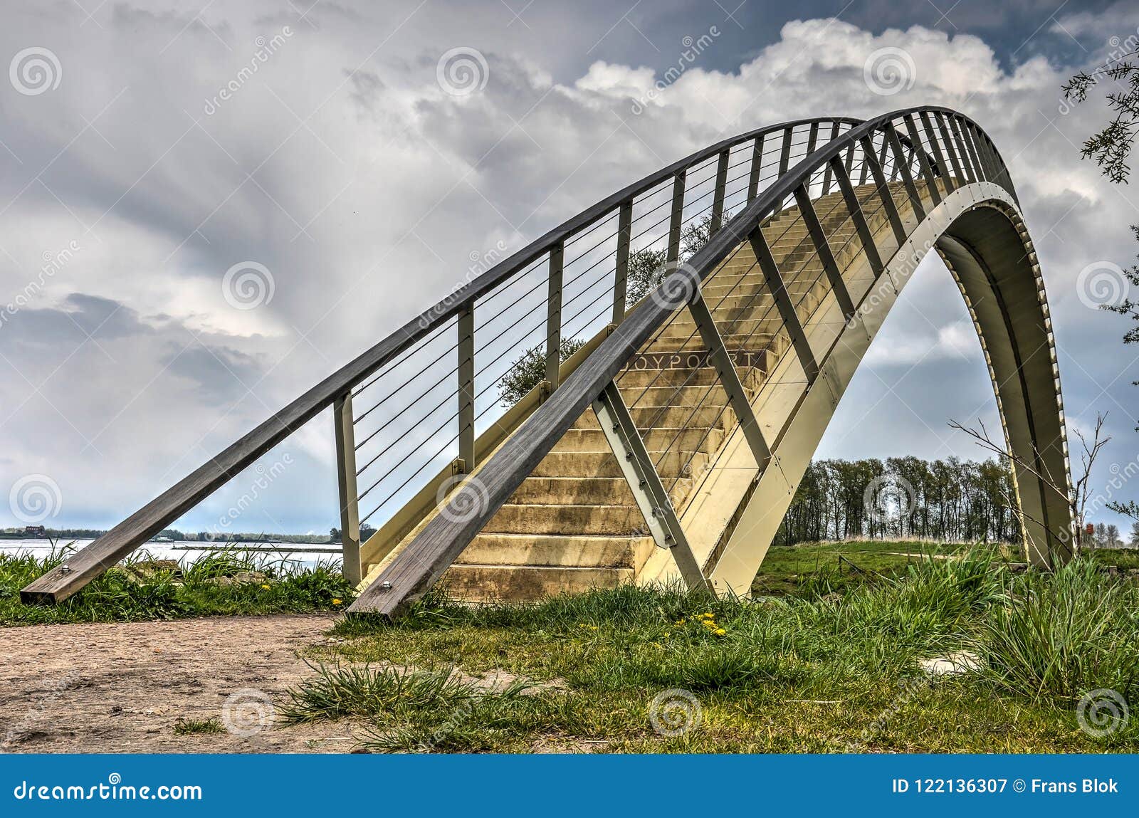 Single span arch bridge stock image. Image of composite - 122136307