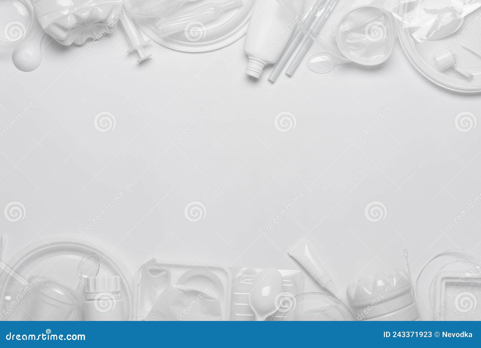 Single-use Plastic Objects, Ecological Pollution. Plastic Waste Stock ...