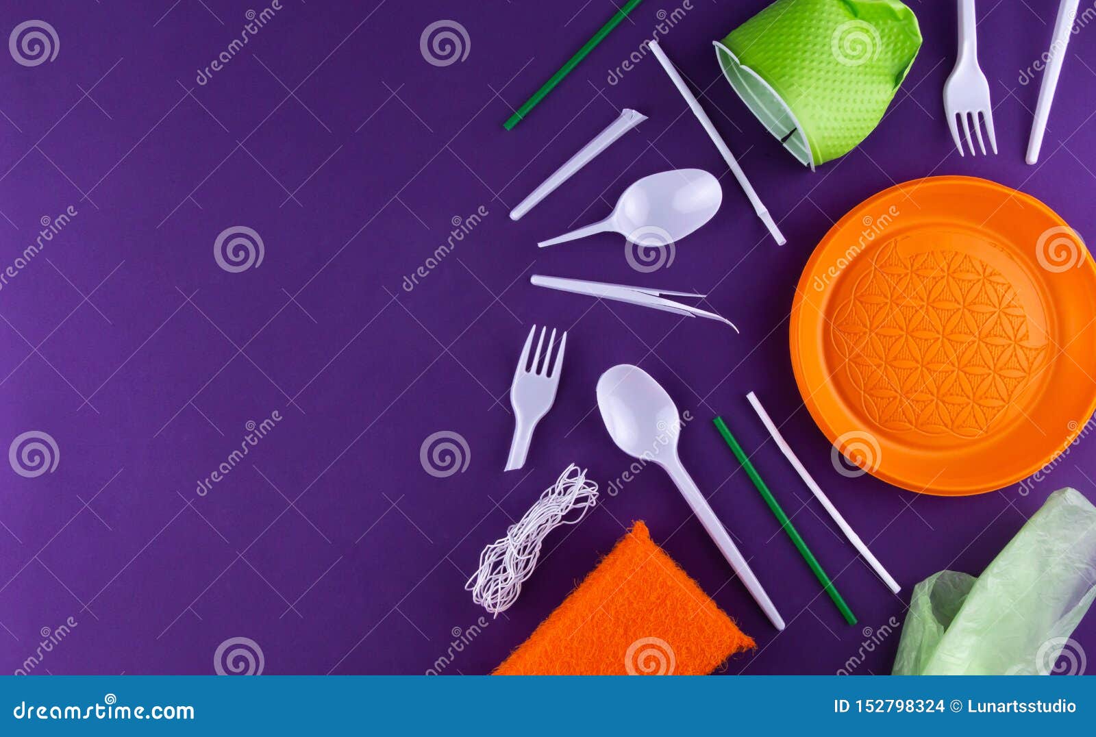 Single-use Plastic Objects, Ecological Pollution. Plastic Waste Stock ...