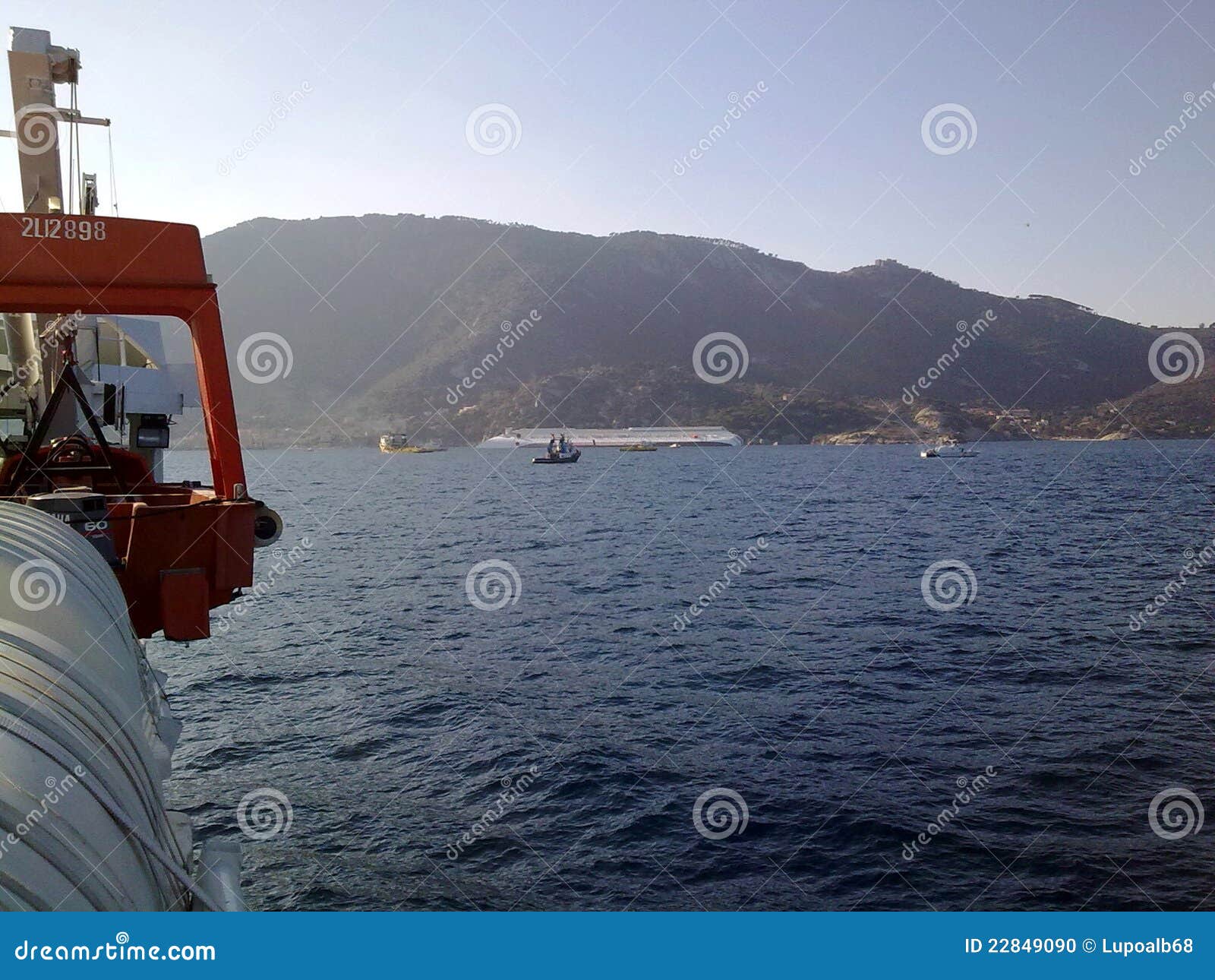 Sinking Cruise Ship Costa Concordia Editorial Image - Image of ...