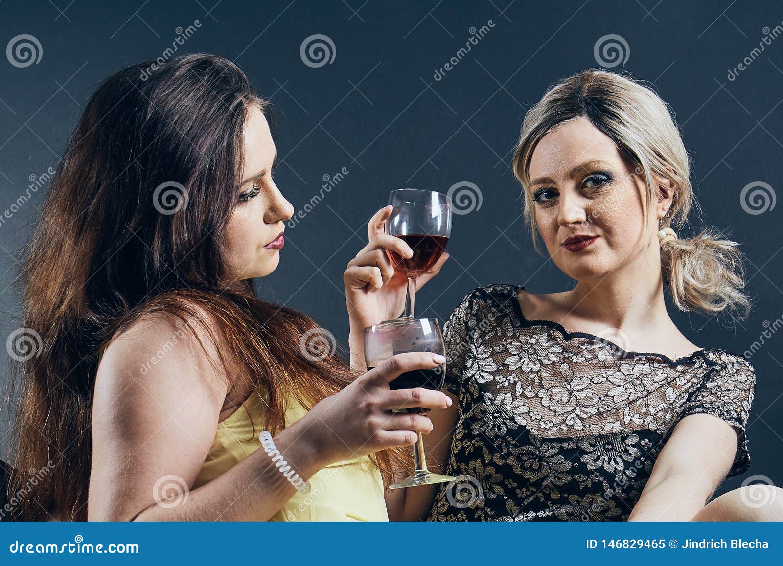 Sinnliches Portrt Der Jungen Nackte Stockbild Bild Von Verlockend