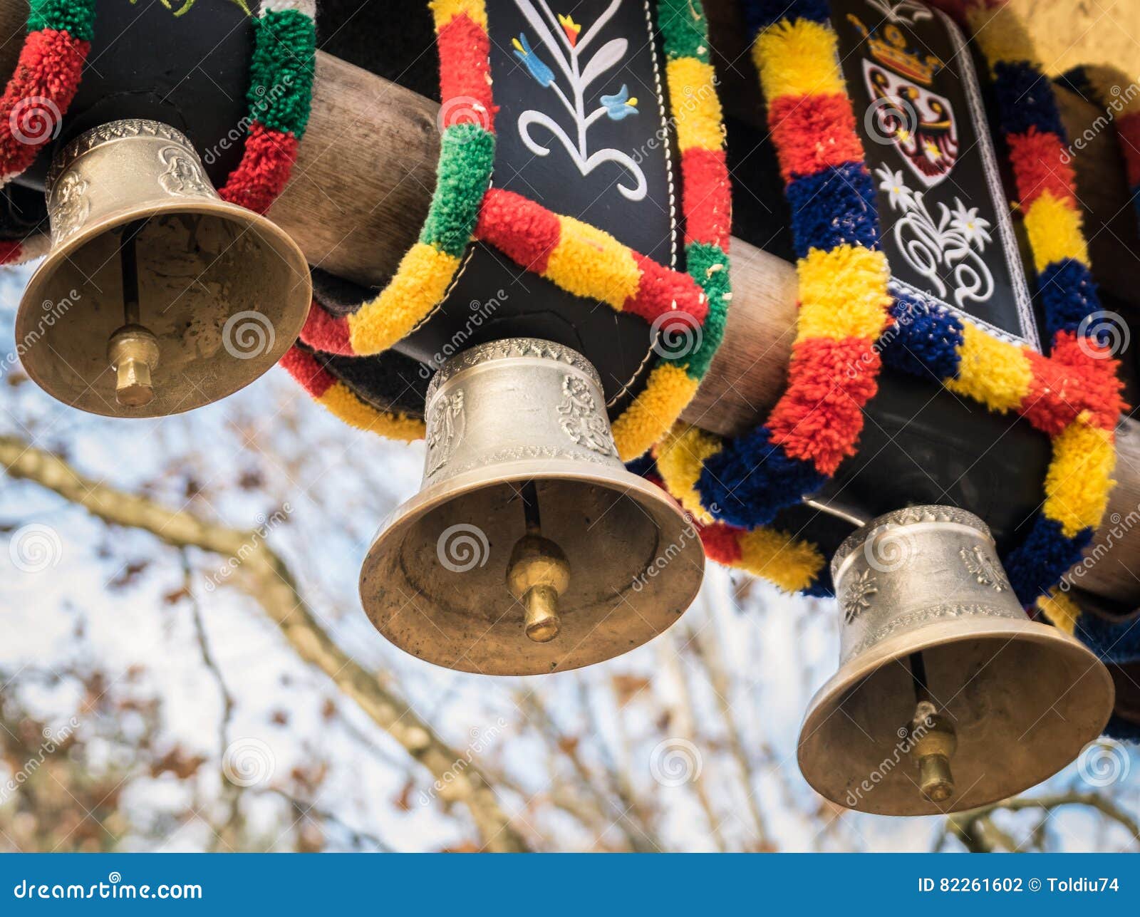 Sinos Coloridos Tradicionais Da Vaca Foto de Stock - Imagem de ...