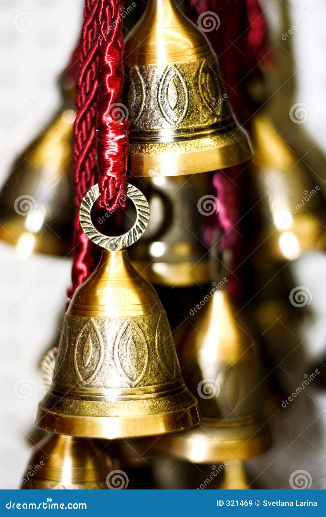 Sinos do tinir imagem de stock. Imagem de carole, vermelho - 321469