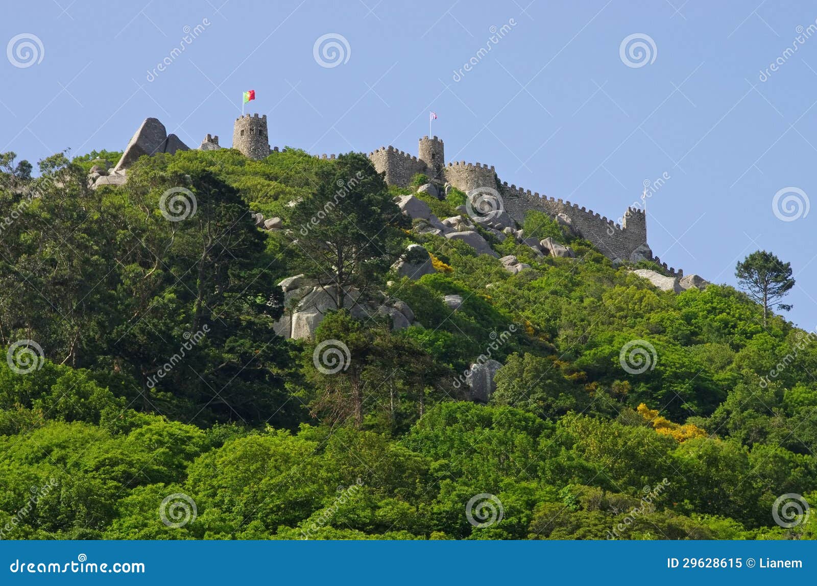 Sintra Castelo dos Mouros stock image. Image of park - 29628615