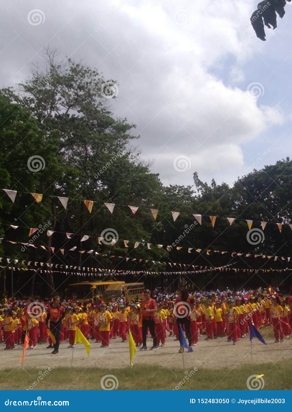 Sinulog Dance Presentation editorial image. Image of elementary - 152483050