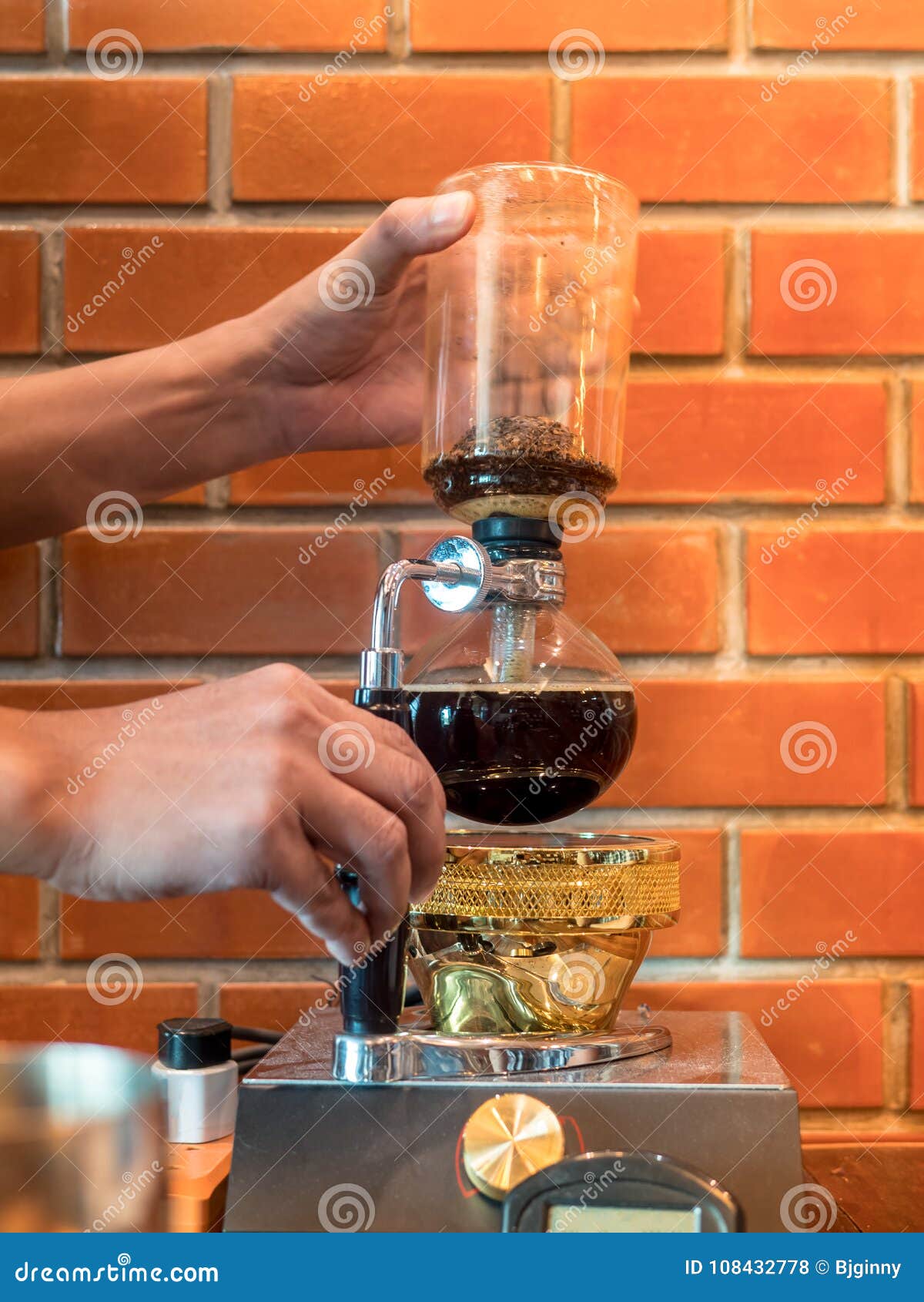 Siphon vacuum coffee maker stock photo. Image of prepare - 108432778