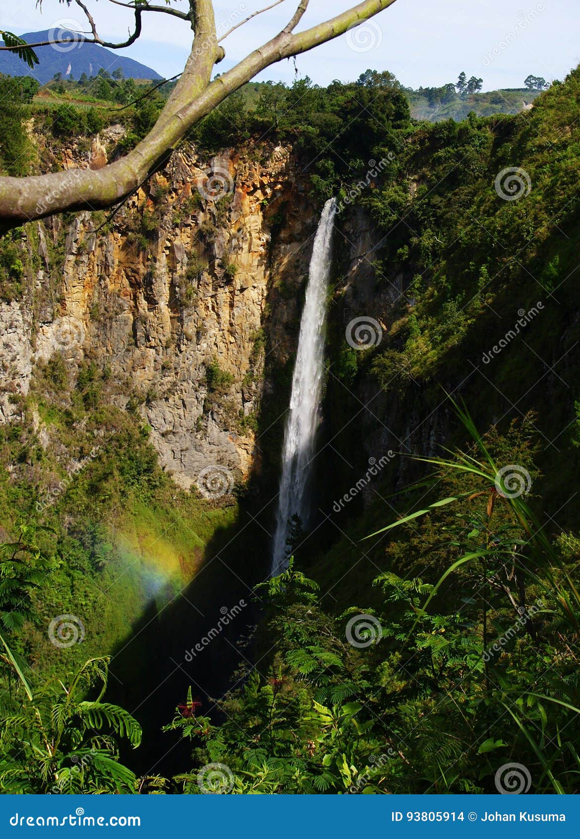 Sipiso-piso waterfall stock photo. Image of nature, north - 93805914