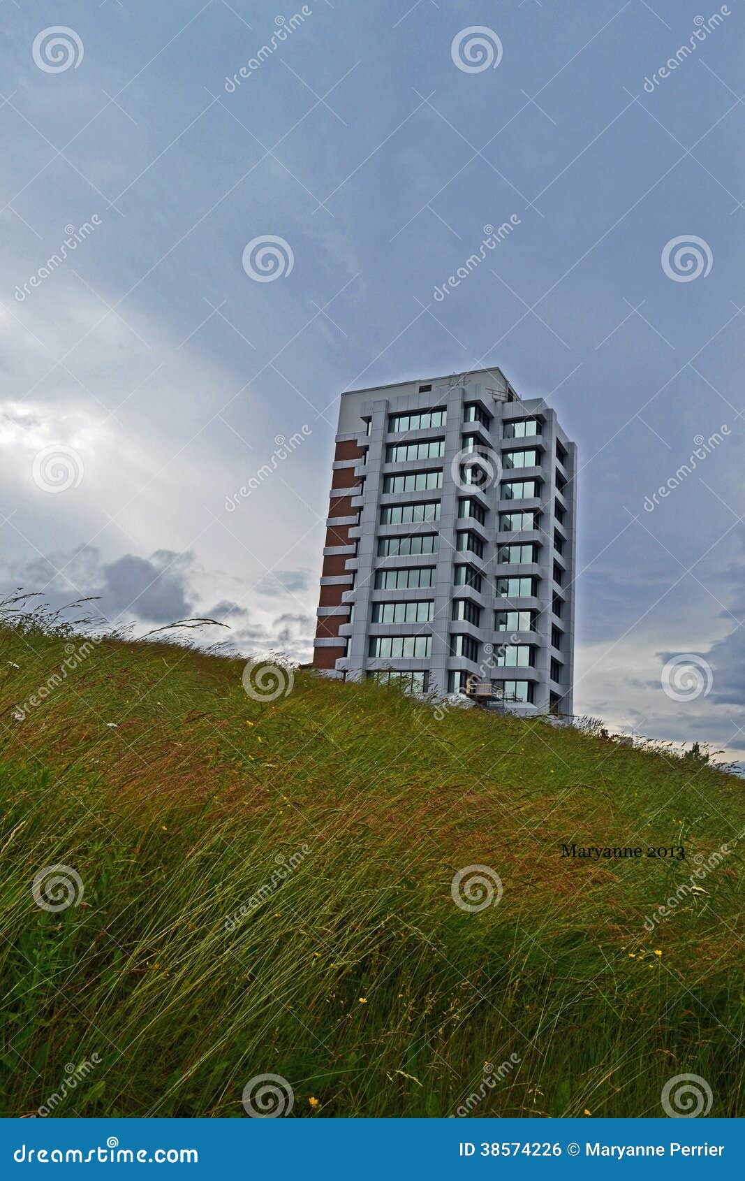 Sir Richard Squires Building Stock Photo - Image of grass, screensaver ...