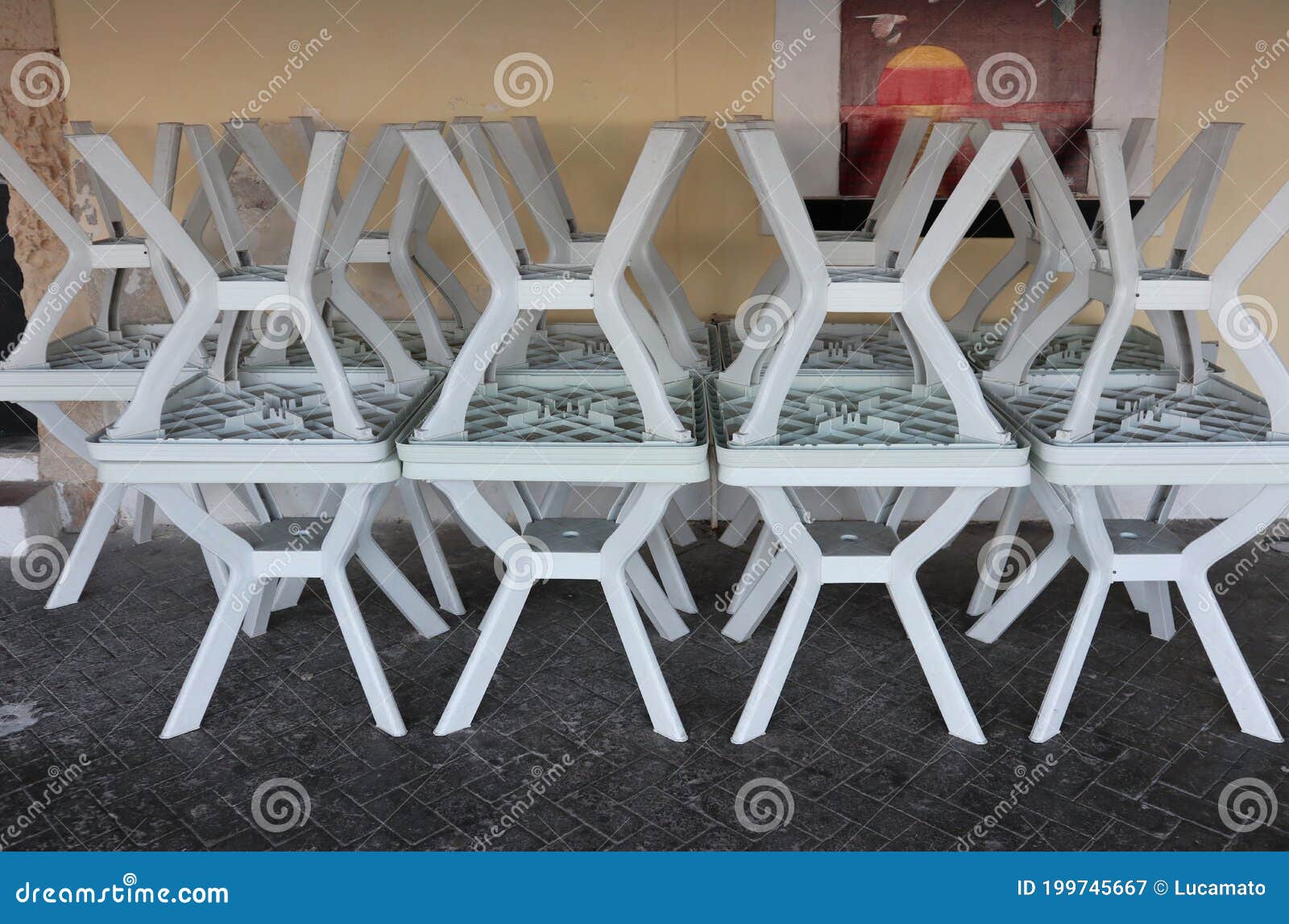 Siracusa - Tavolini Accatastati Stock Image - Image of tavolini ...