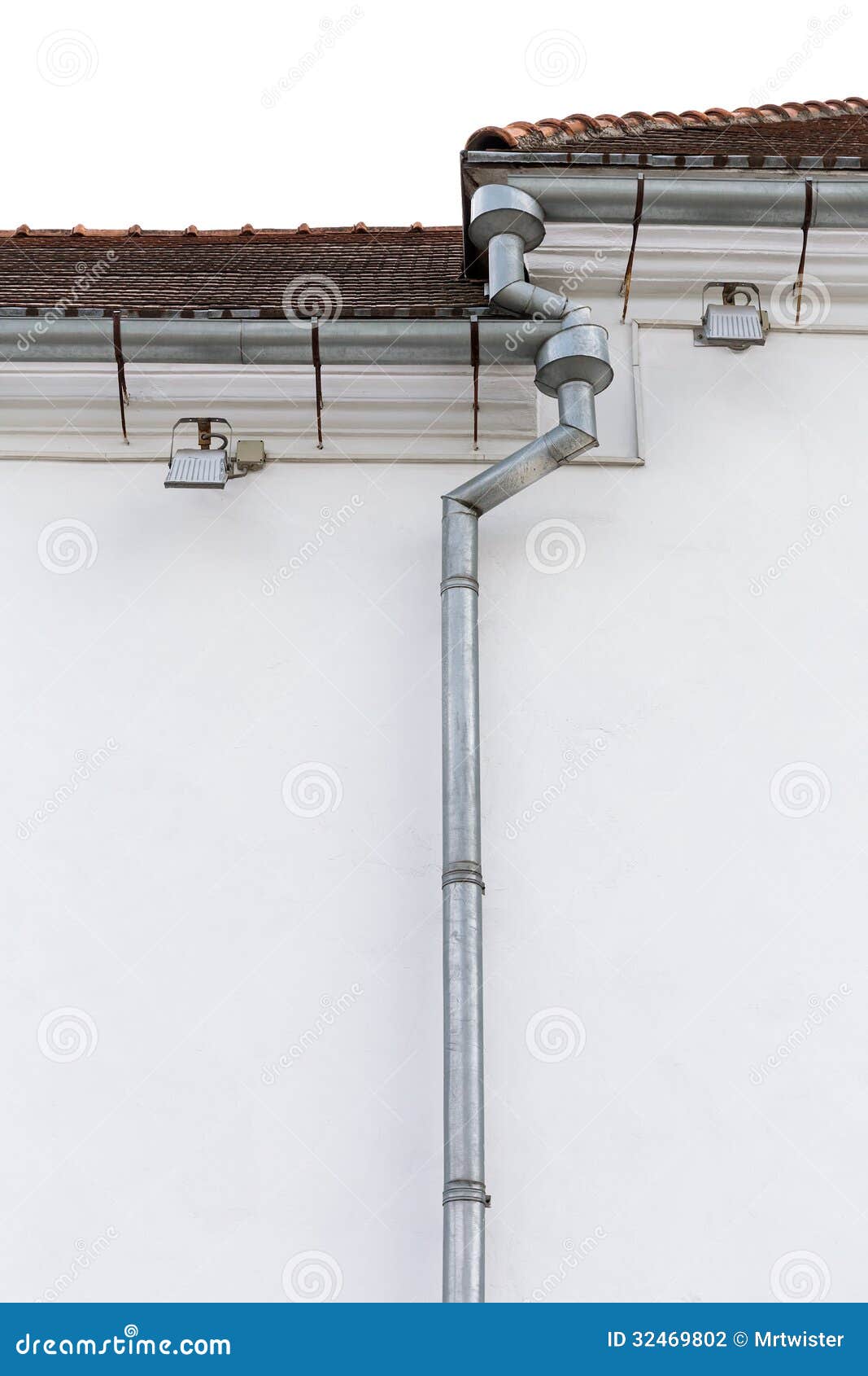 Sistema Da Calha E Parede Branca Foto de Stock - Imagem de metal ...