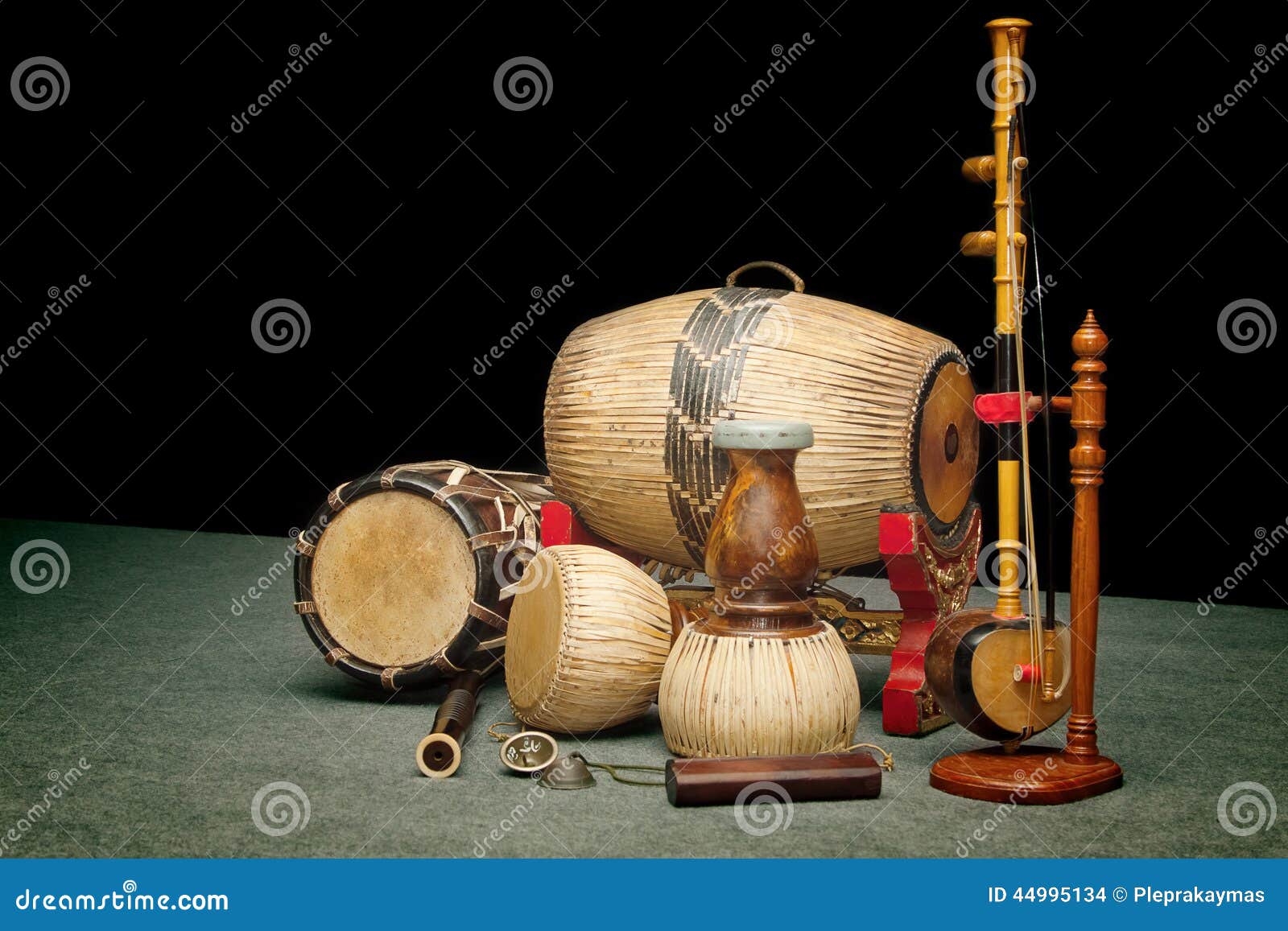 Sistema De Instrumentos Musicales Tailandeses Foto de archivo - Imagen ...
