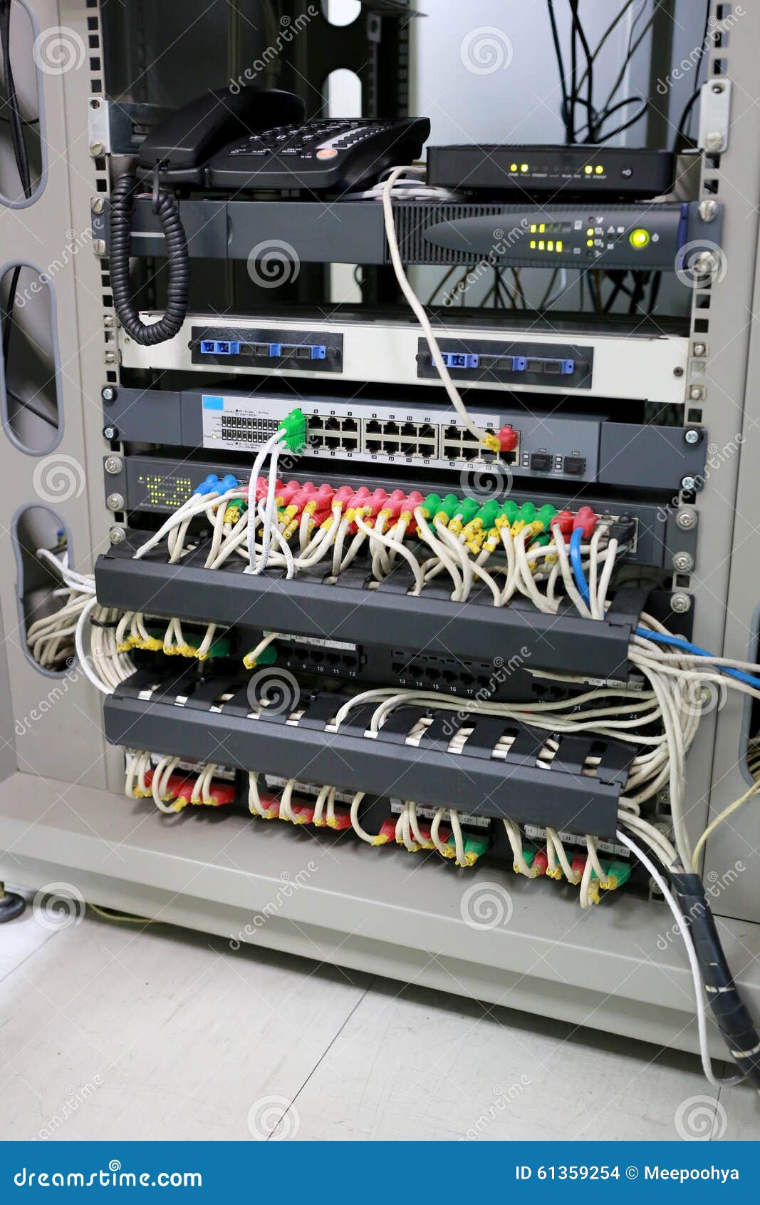 Sistema De Red De Gabinete De Control Foto de archivo - Imagen de ...