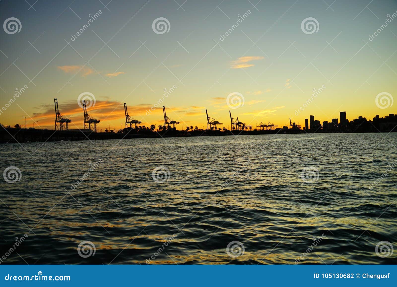 Sistema del sol de Miami foto de archivo. Imagen de districto - 105130682