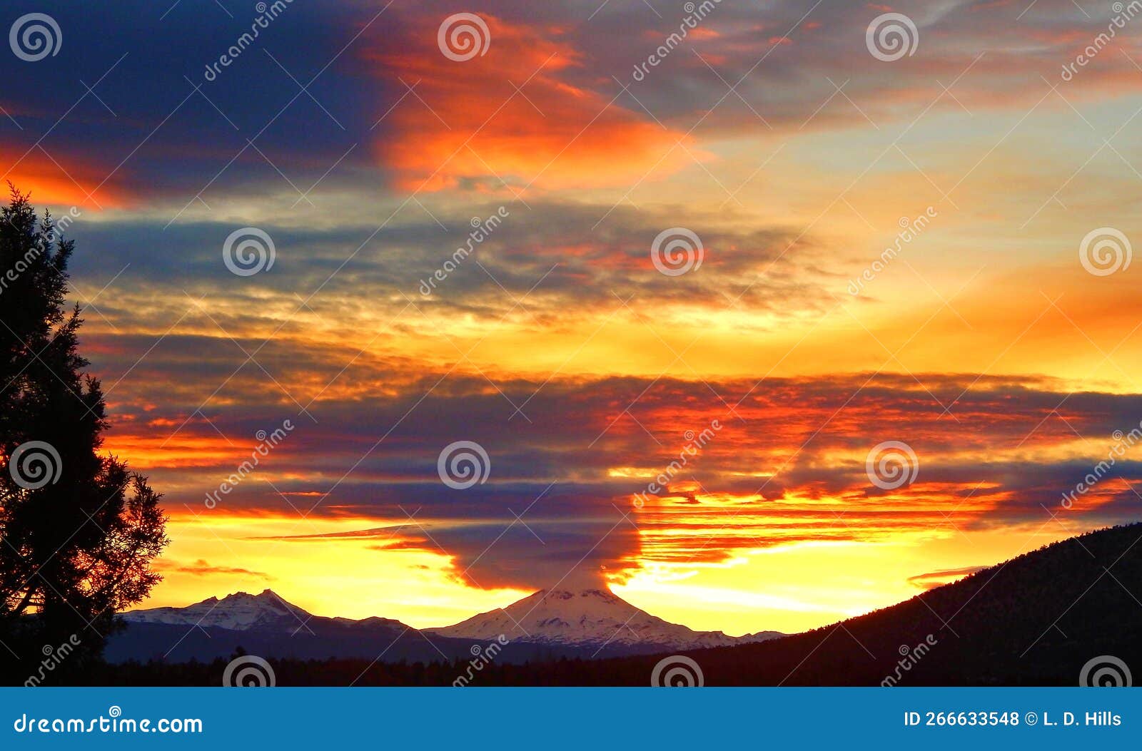 Sister Summit Sunset stock photo. Image of setting, clouds - 266633548