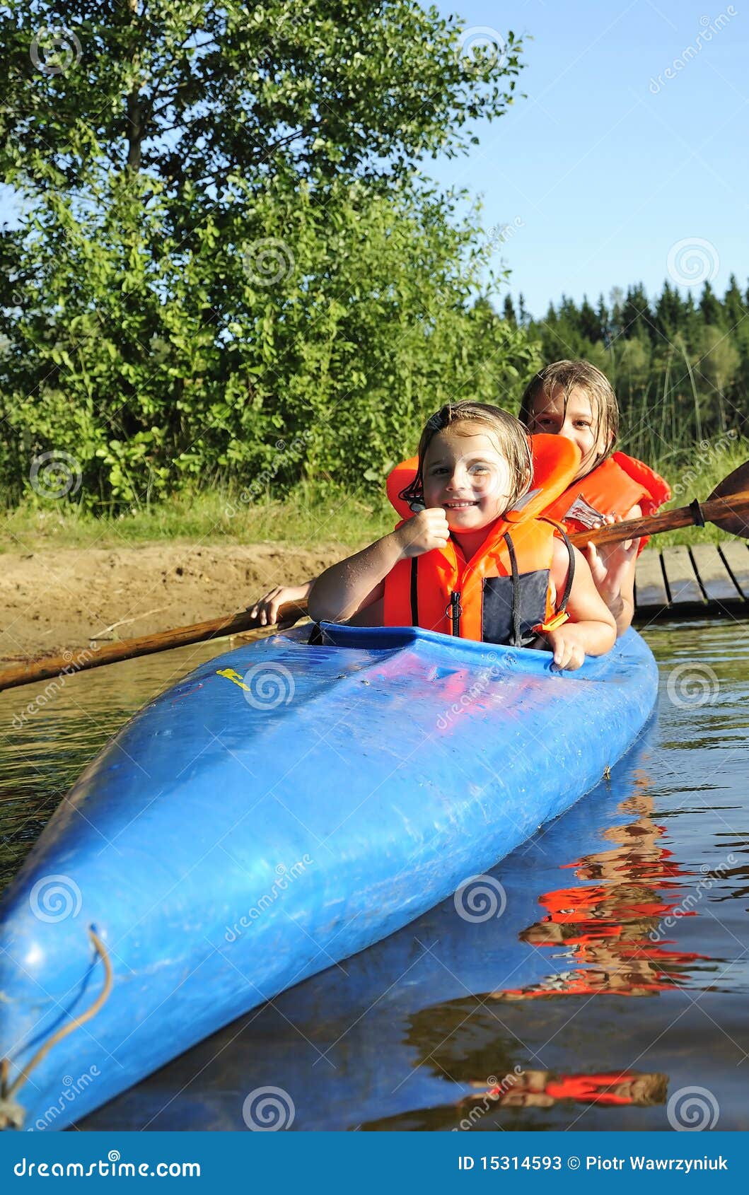 Sisters in kayak stock image. Image of canoe, paradise - 15314593