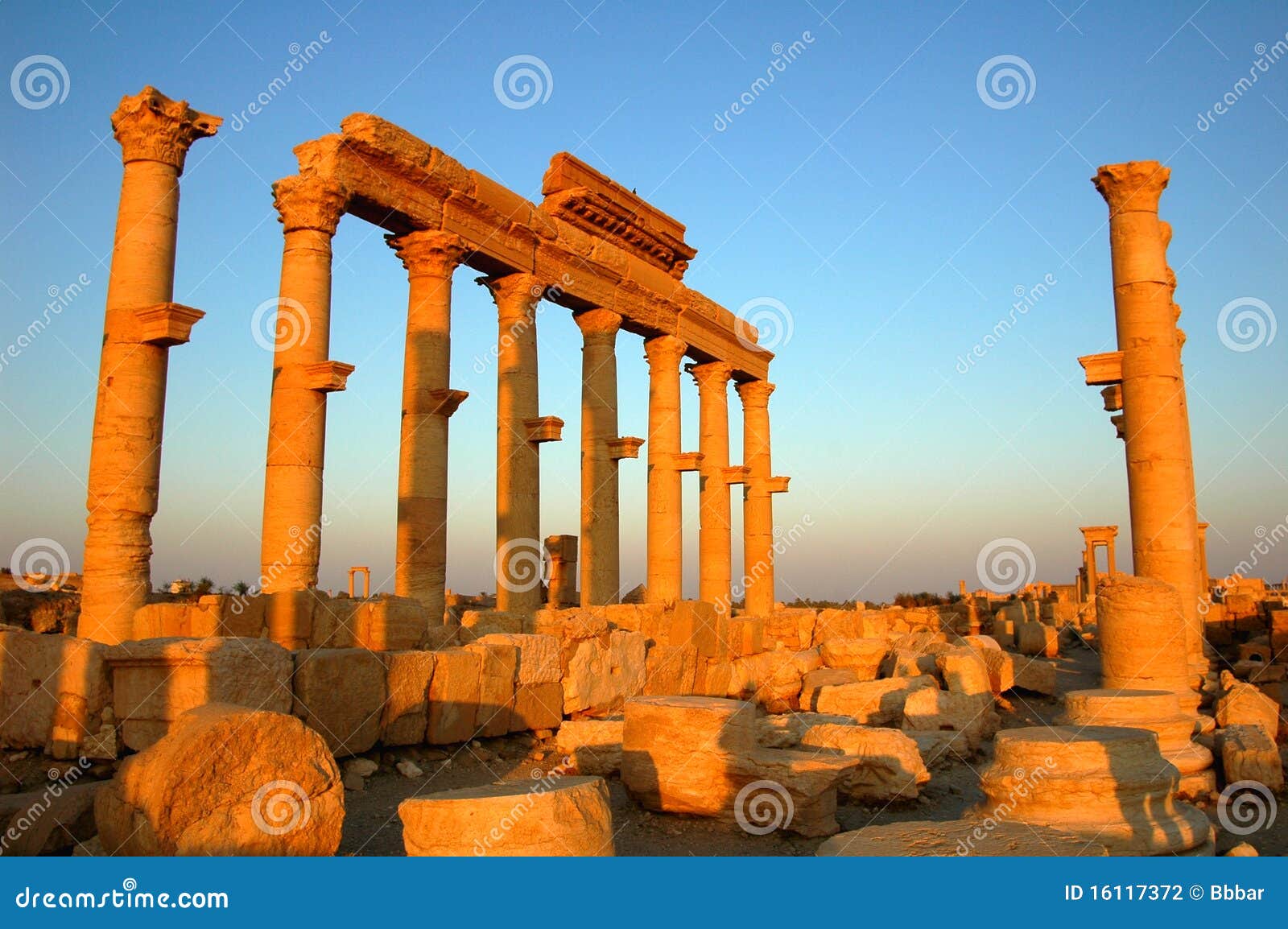 Site de Palmyra Syrie photo stock. Image du antique, monumental - 16117372