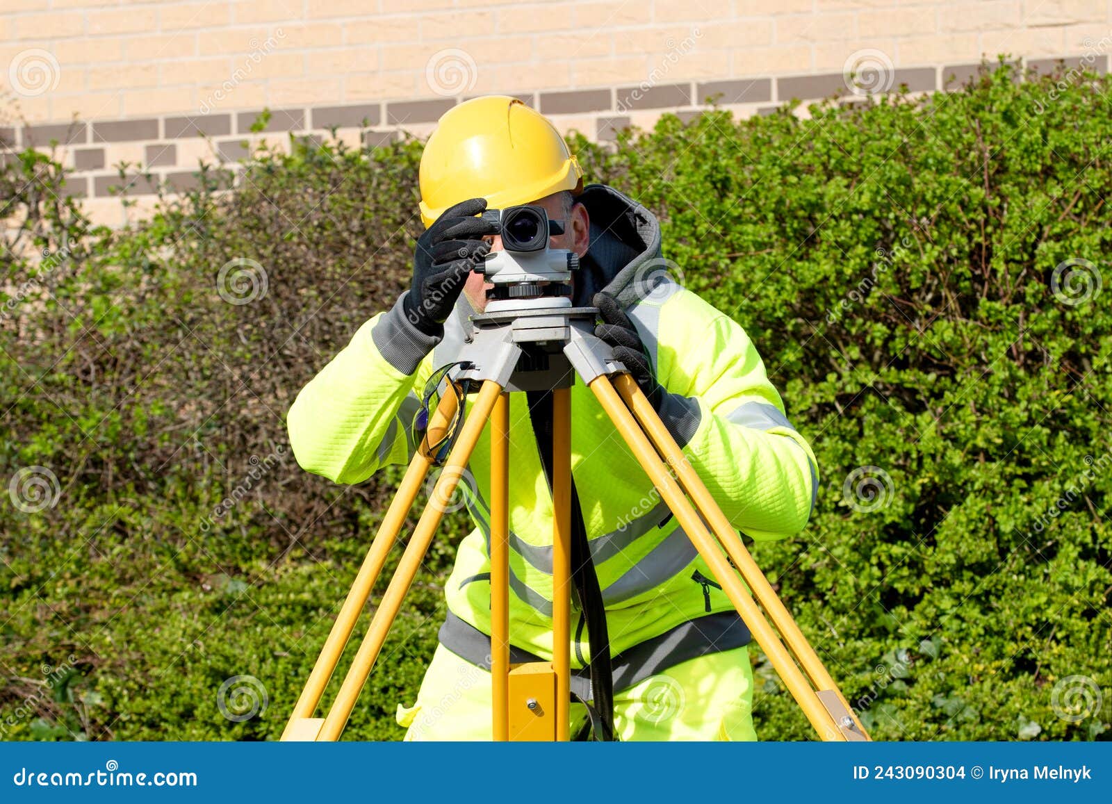 Site Engineer Checking Levels of the Road Using Autolevel Stock Photo ...